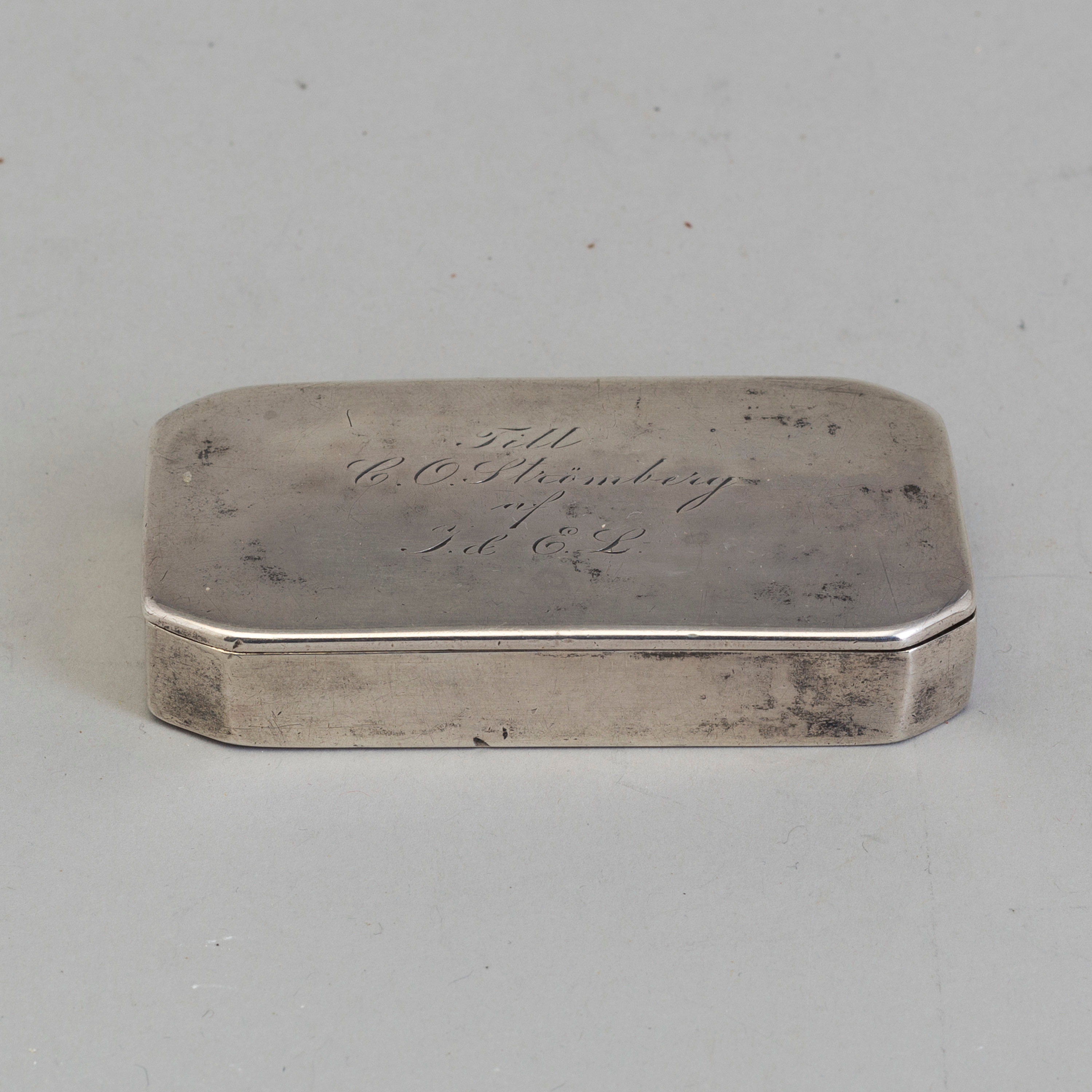 SNUSDOSA, silver, Samuel Blomberg, Stockholm 1810. - Bukowskis