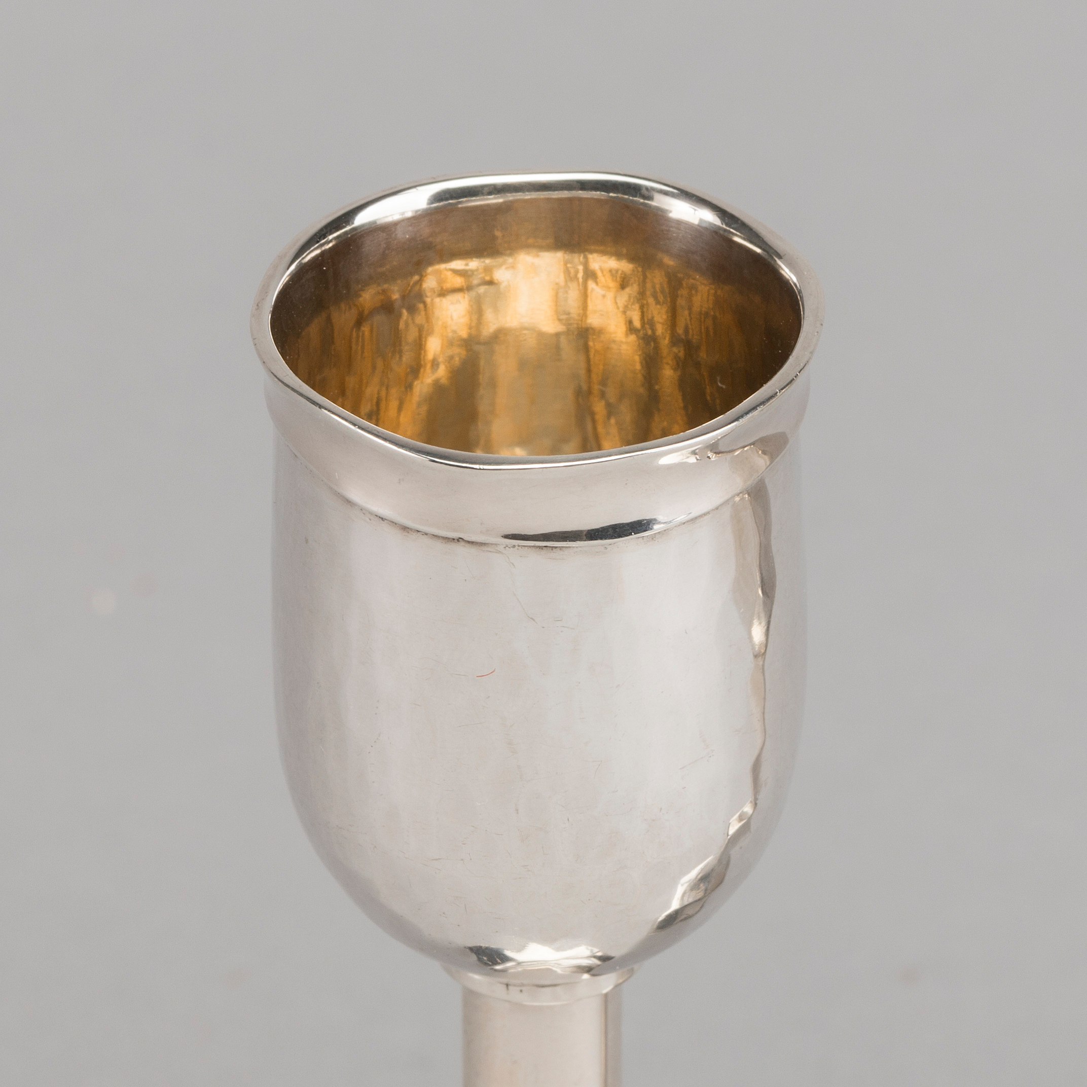 SNAPSGLAS, ett par, silver, silversmed Rolf Karlsson 1978. - Bukowskis