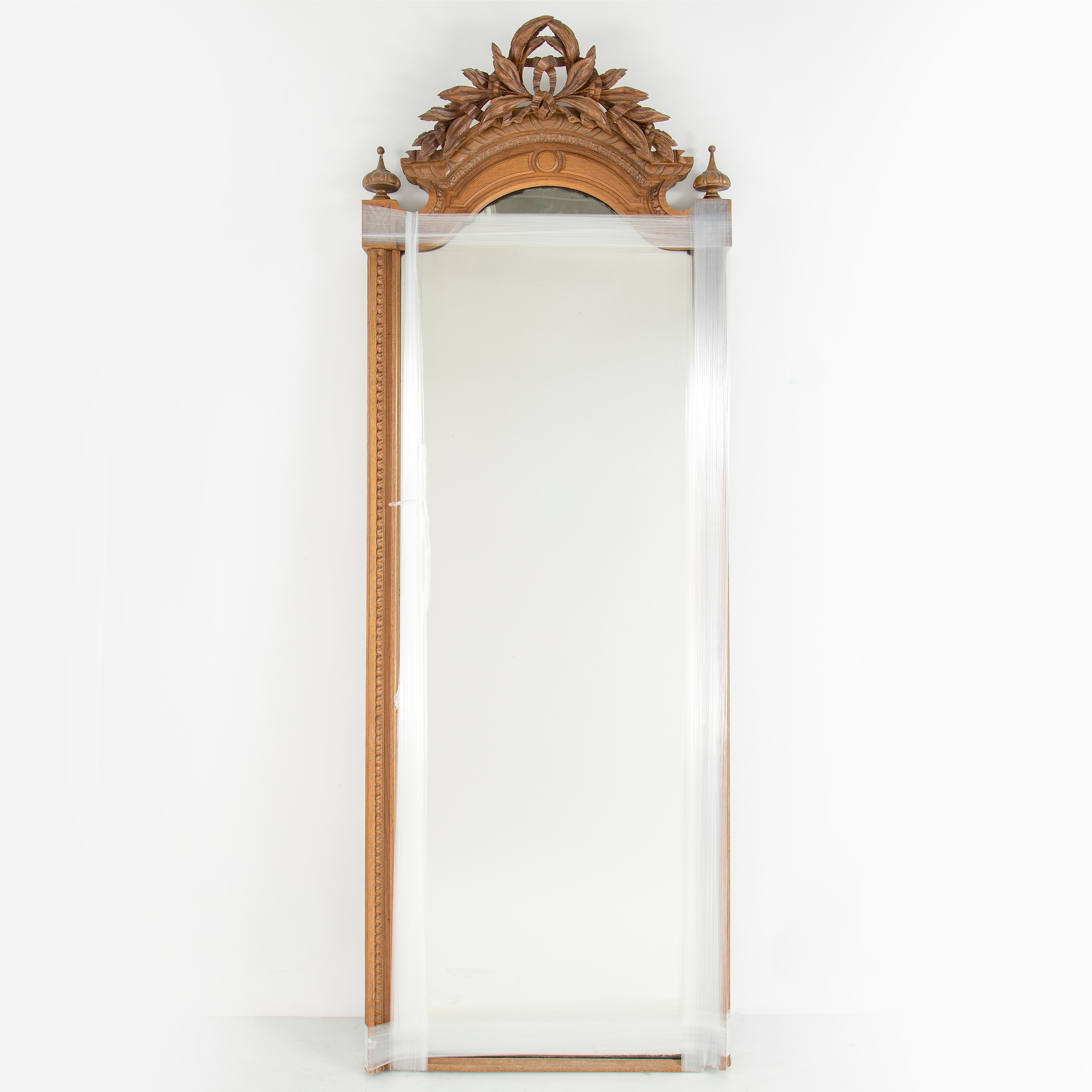 A late 19th century mirror. - Bukowskis