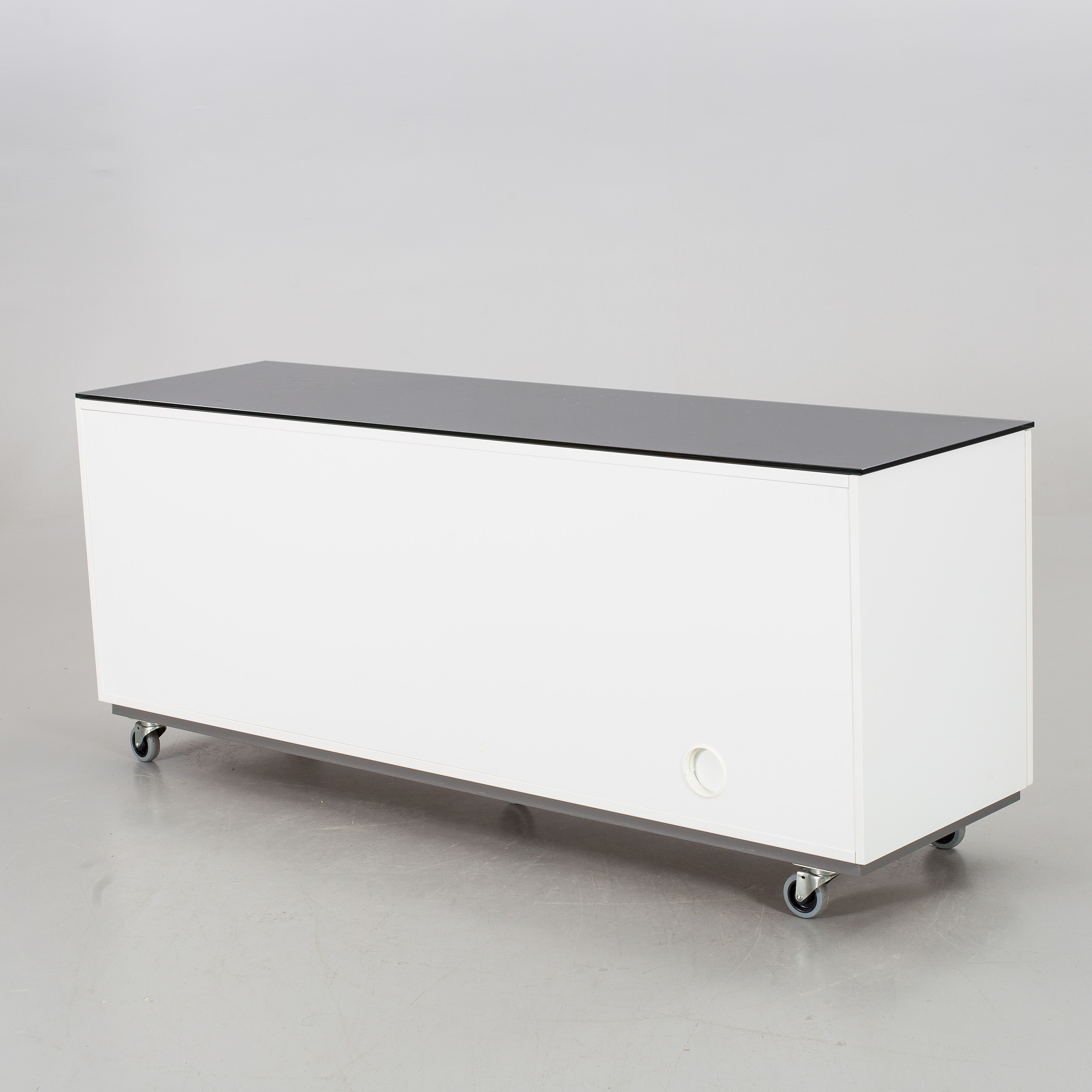 SIDEBOARD, Arctic Rolf Fransson. Inköpt på Miljögården. - Bukowskis