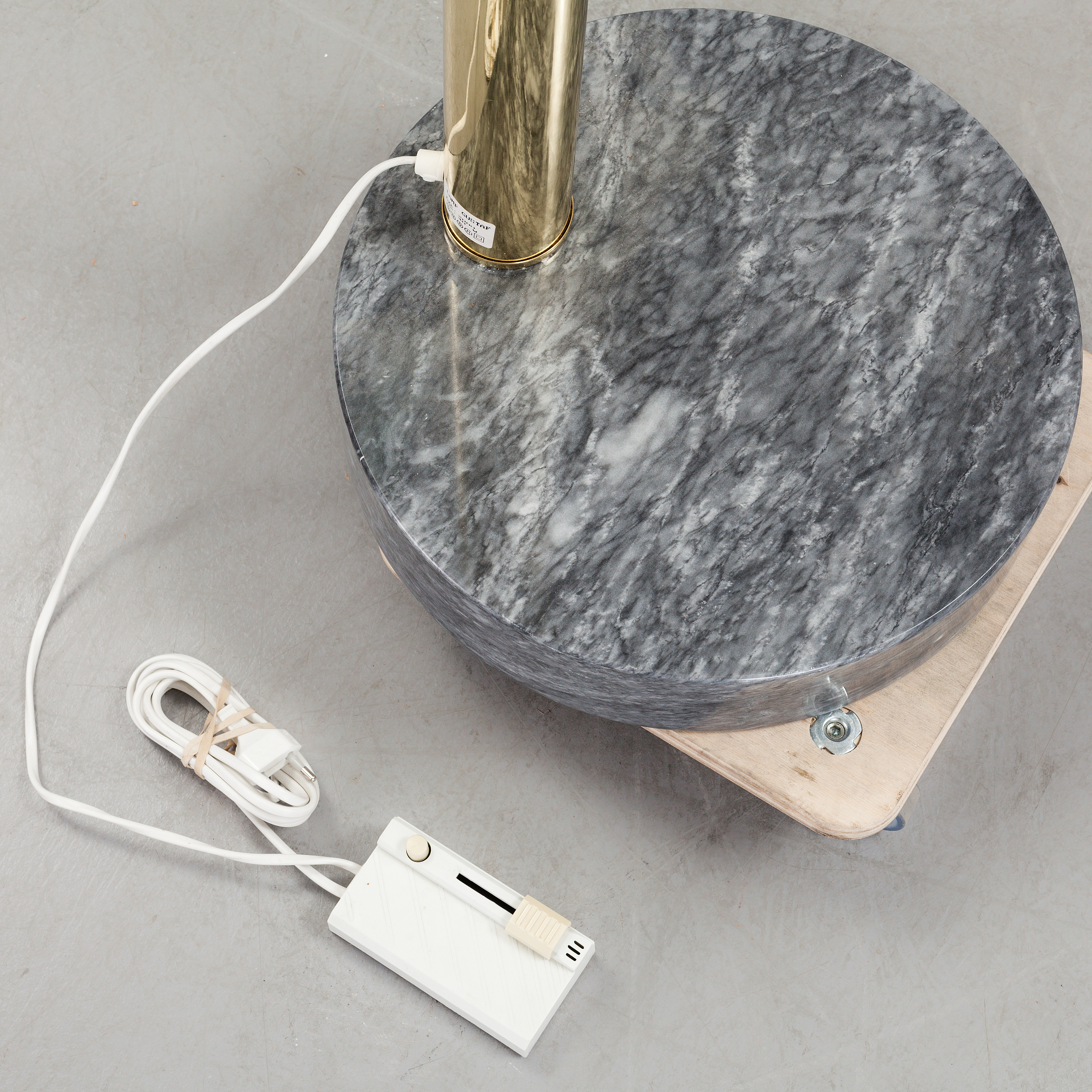 GOLVLAMPA, Cottex, 1900-talets andra hälft. - Bukowskis