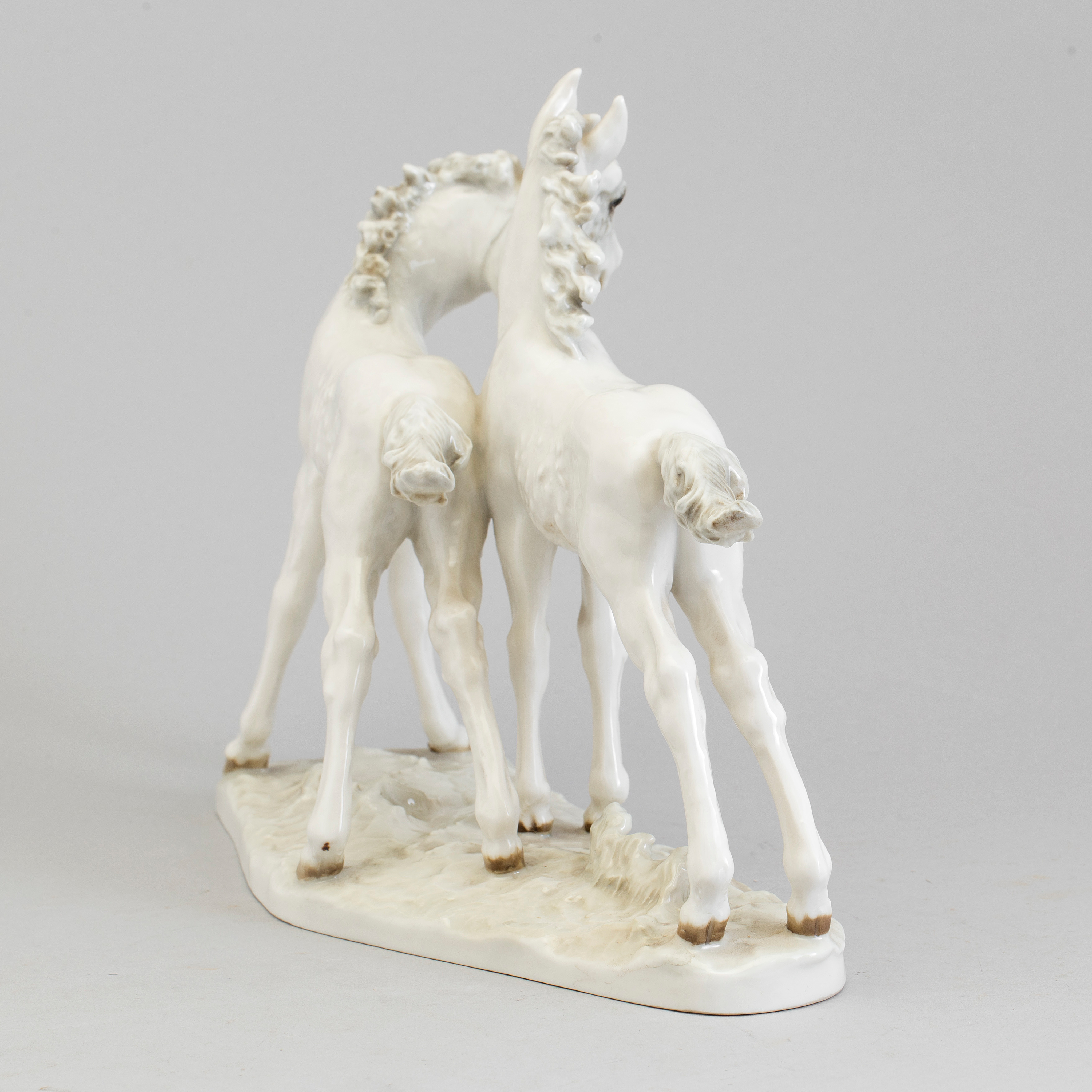 KARL TUTTER, figurgrupp, porslin, Hutschenreuther, Tyskland. - Bukowskis