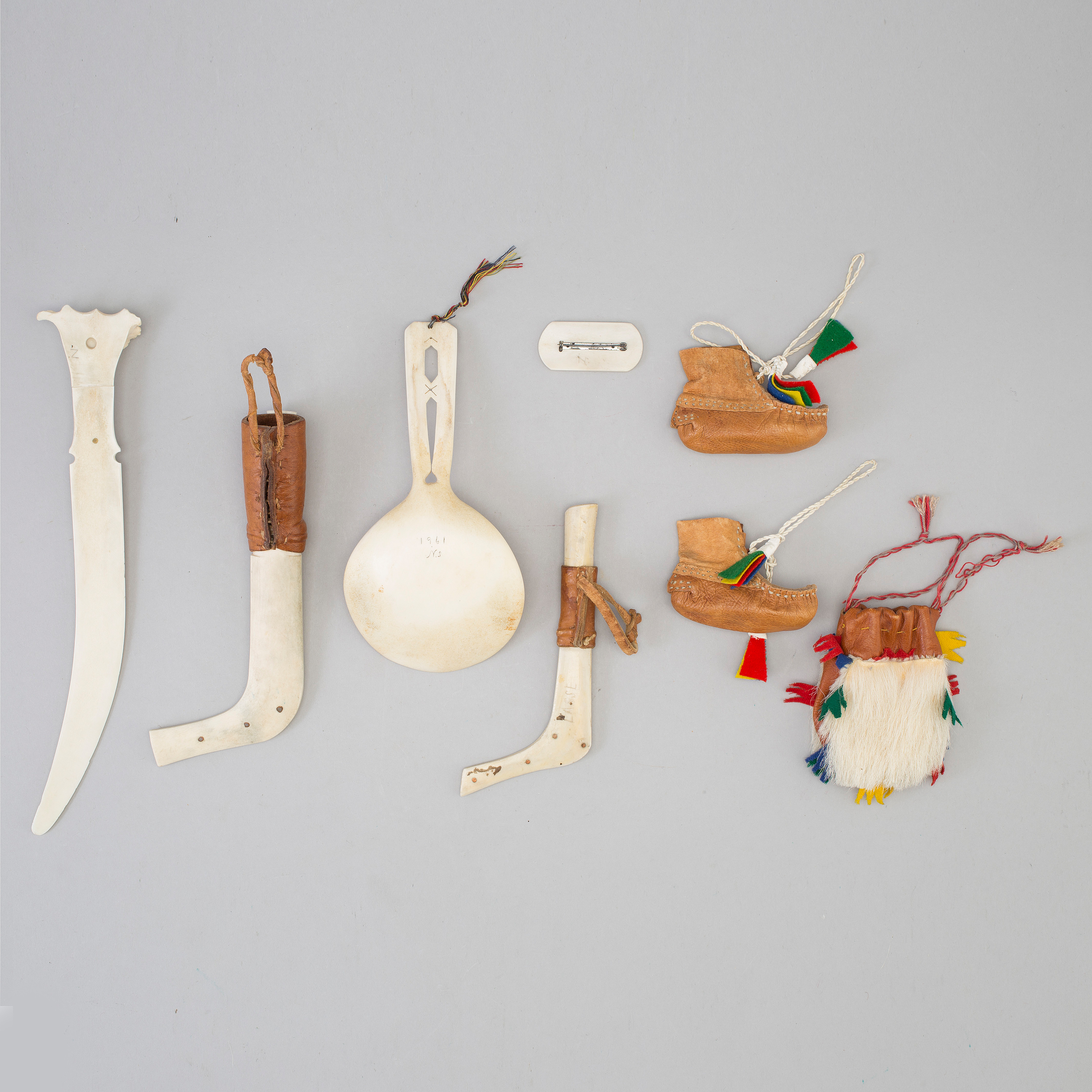 Eight Sami items, including John Nilsson, Araksuolo. - Bukowskis