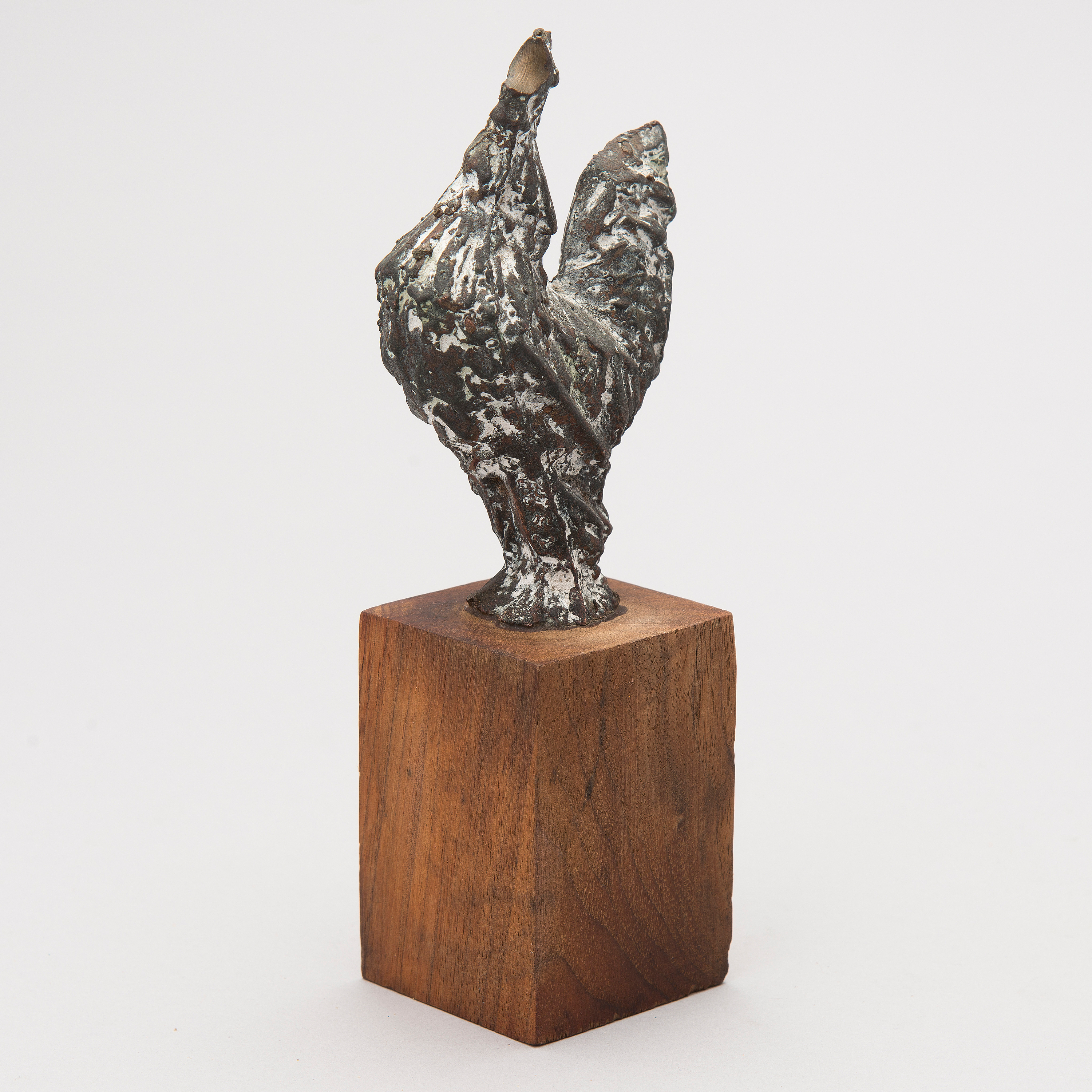 A bronze sculpture by Teho Sakki signed TS. - Bukowskis