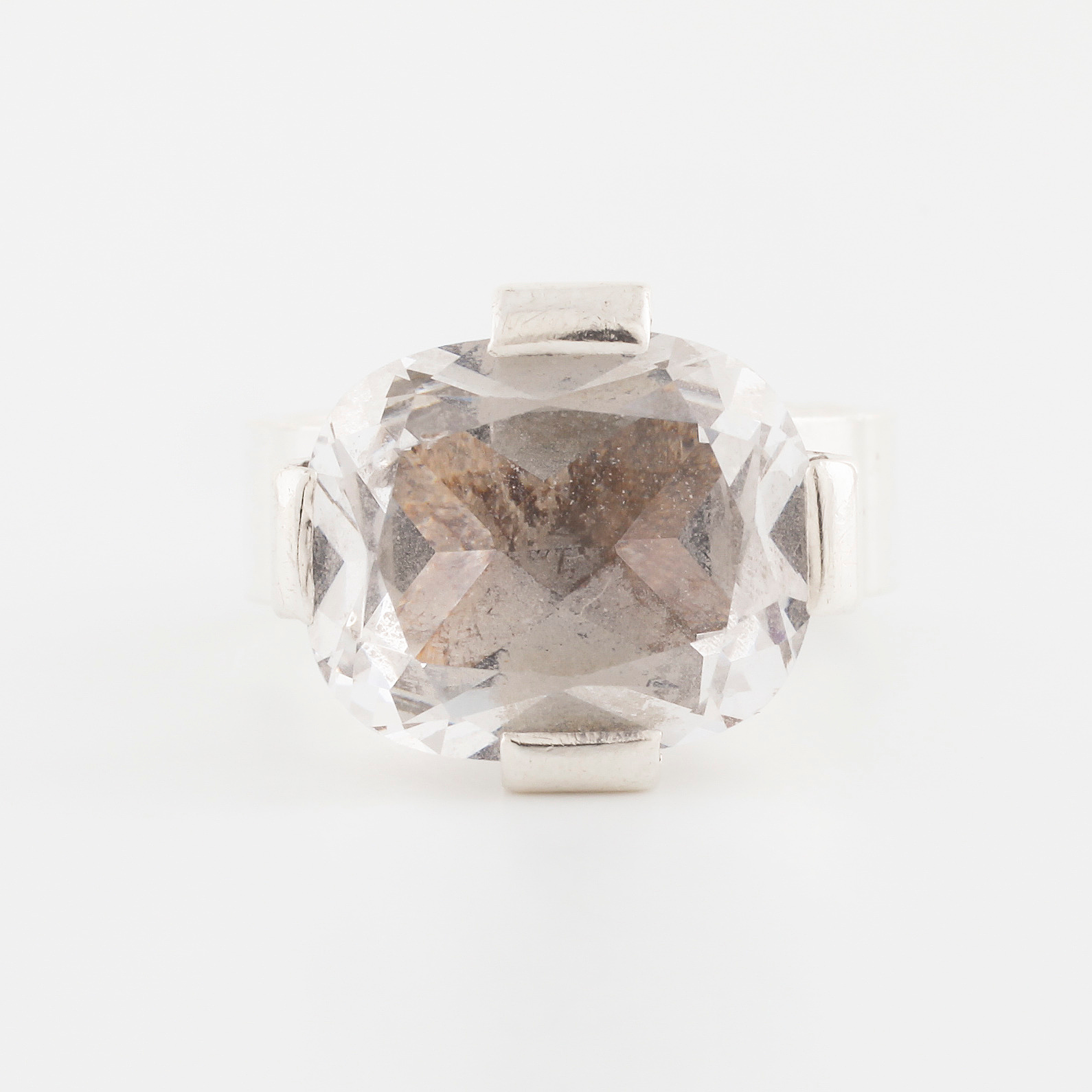 ULF SANDBERG, by Ceson, Göteborg, 1966, a rock crystal ring. - Bukowskis