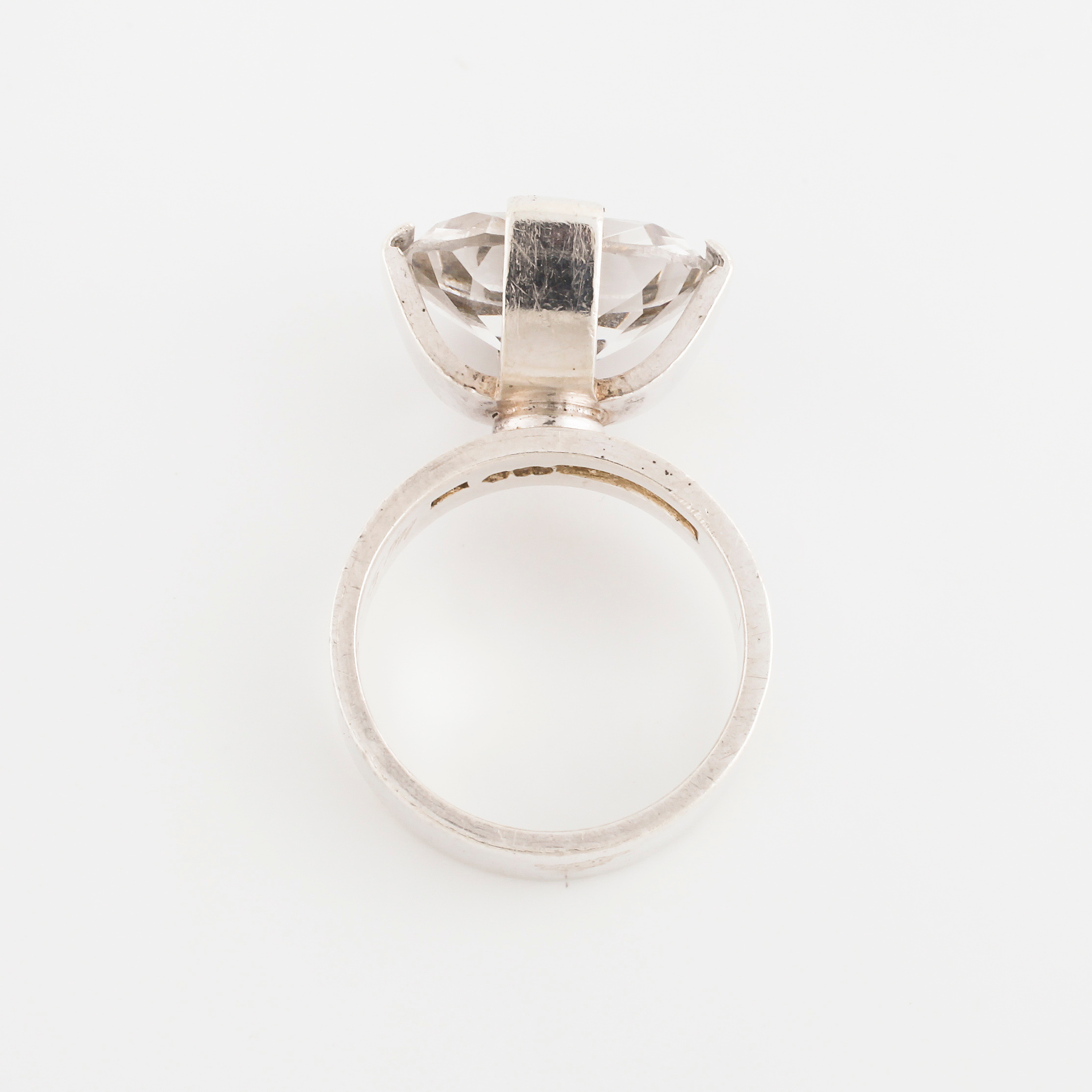 ULF SANDBERG, by Ceson, Göteborg, 1966, a rock crystal ring. - Bukowskis