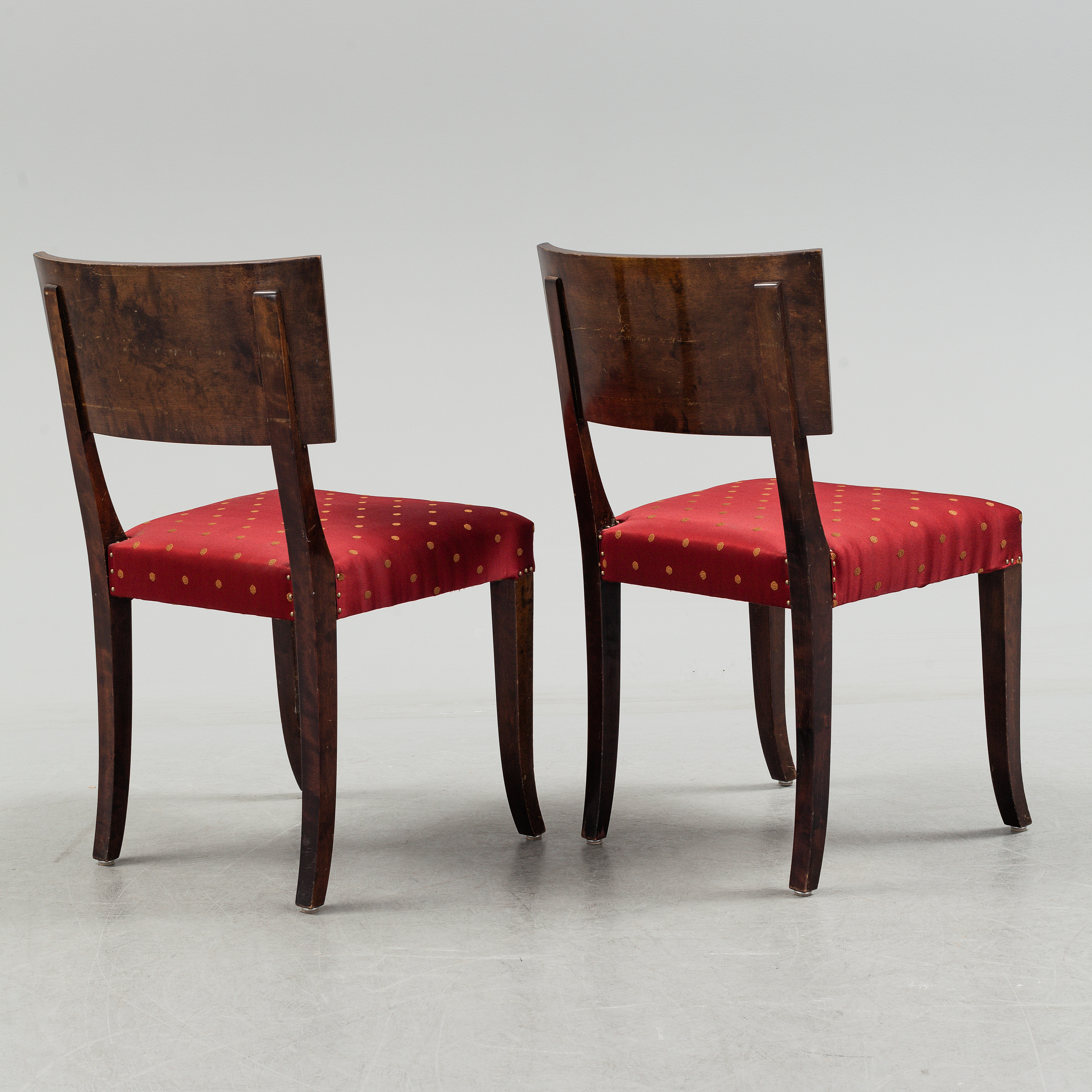 A pair of Swedish Grace chairs, 1920/30's. - Bukowskis