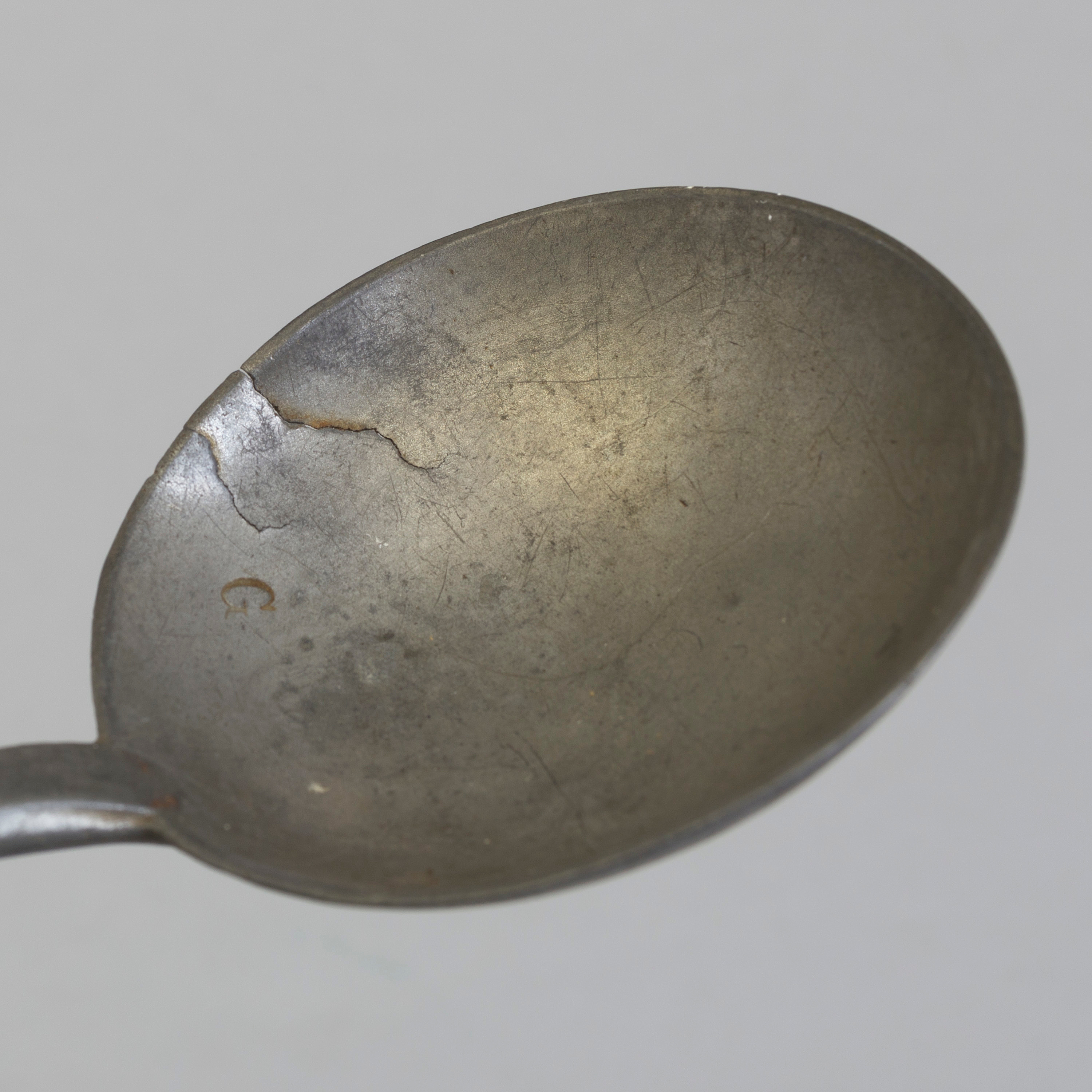 TWO PEWTER SPOONS, 18th century. - Bukowskis