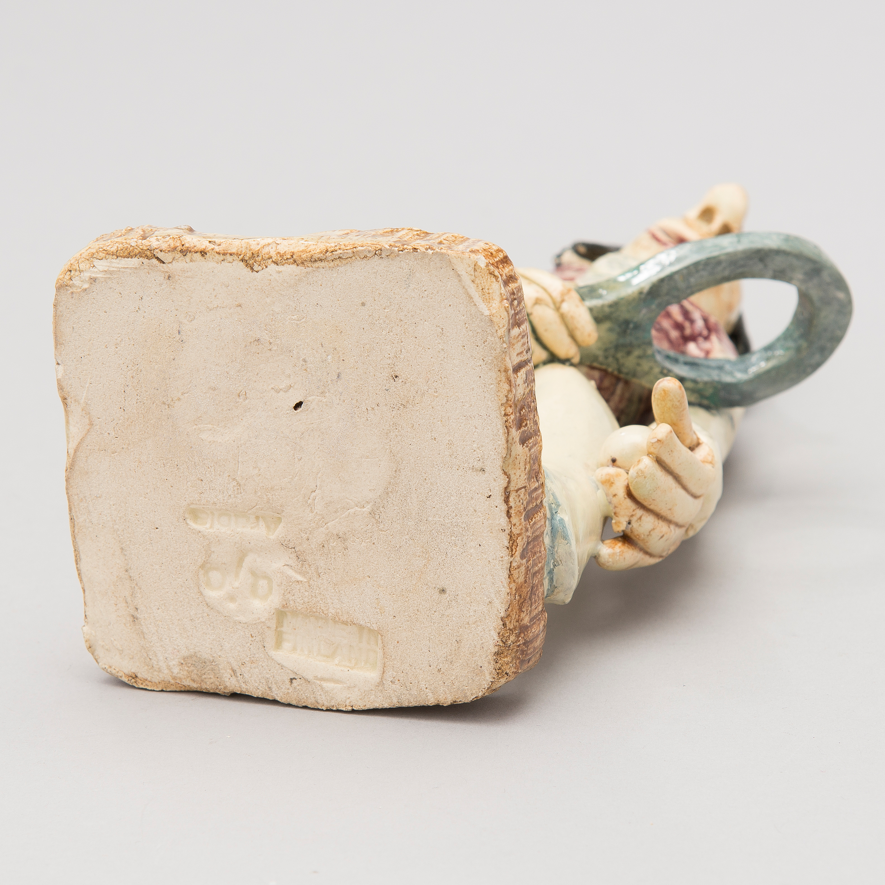 AJA UNONIUS, veistos, keramiikkaa, signeerattu Aja Arabia, Made in ...