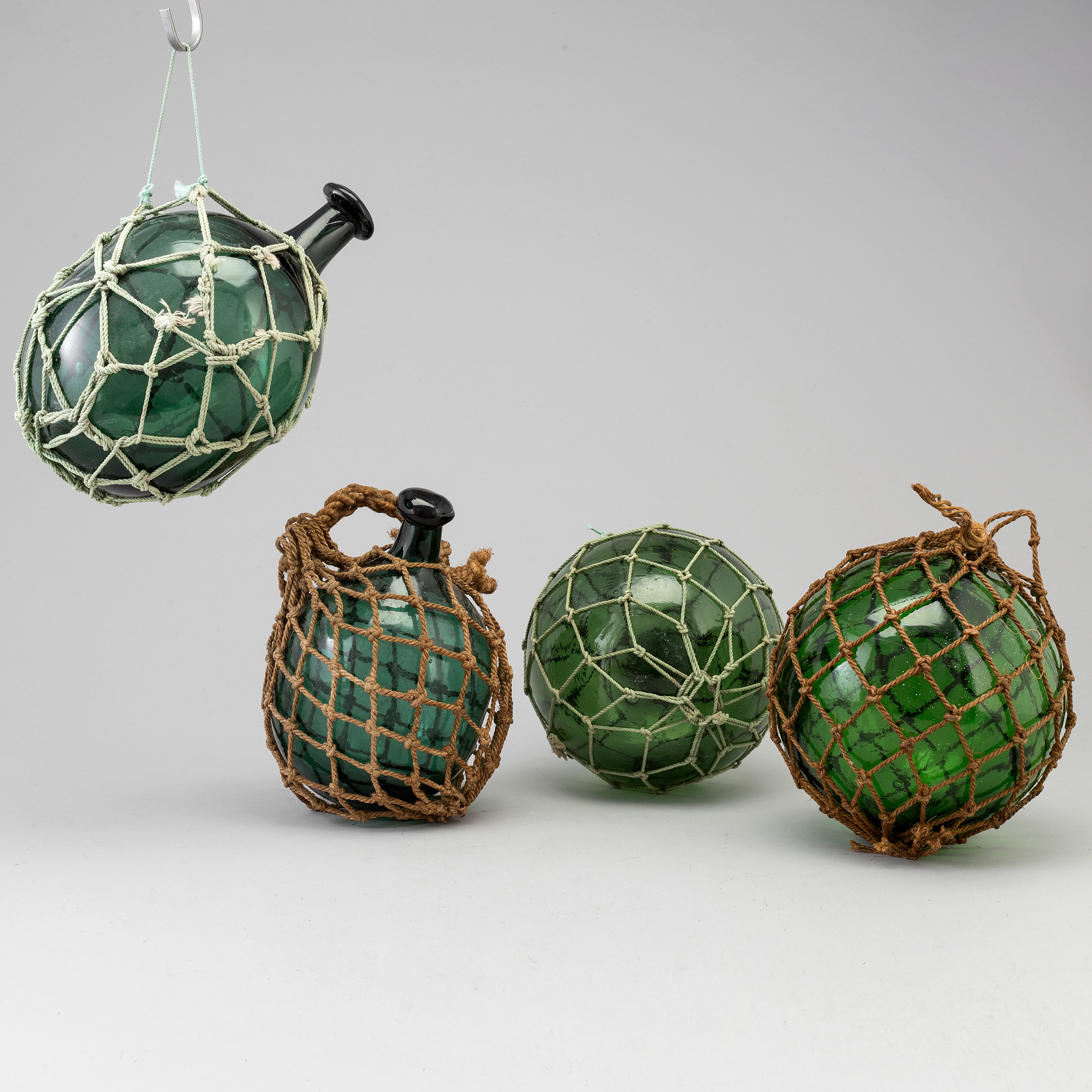 Four Swedish Glass floats from around year 20th century. - Bukowskis