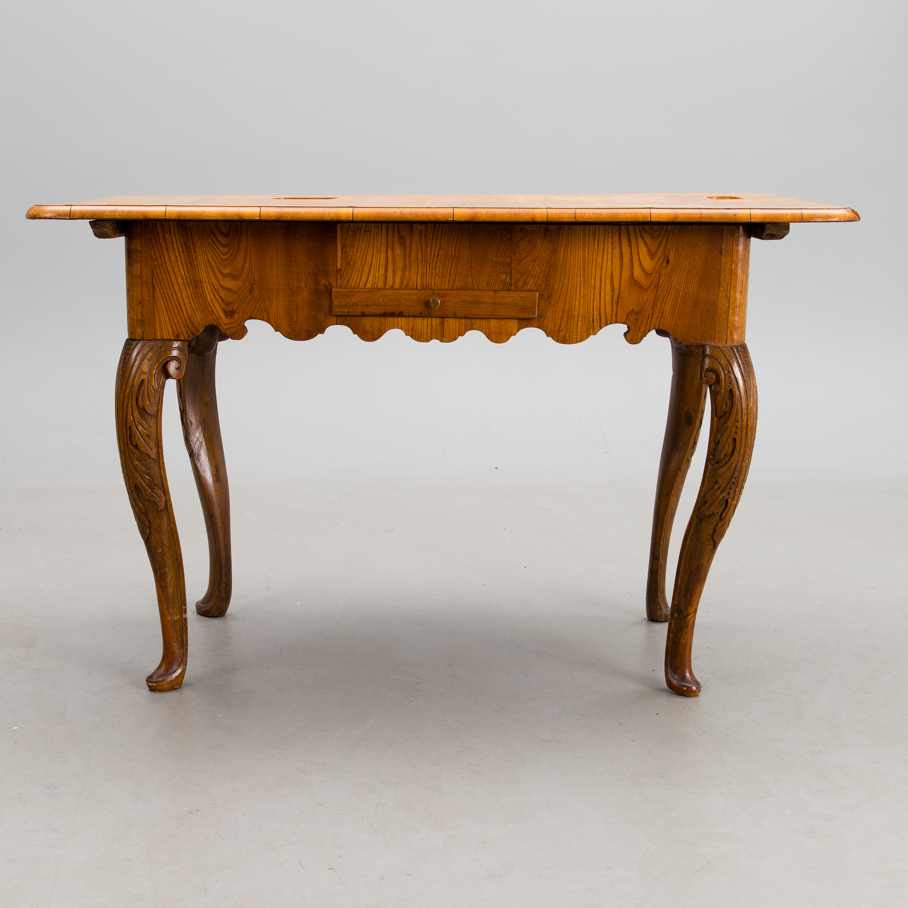 A GAME TABLE, 18th century, rococo. - Bukowskis