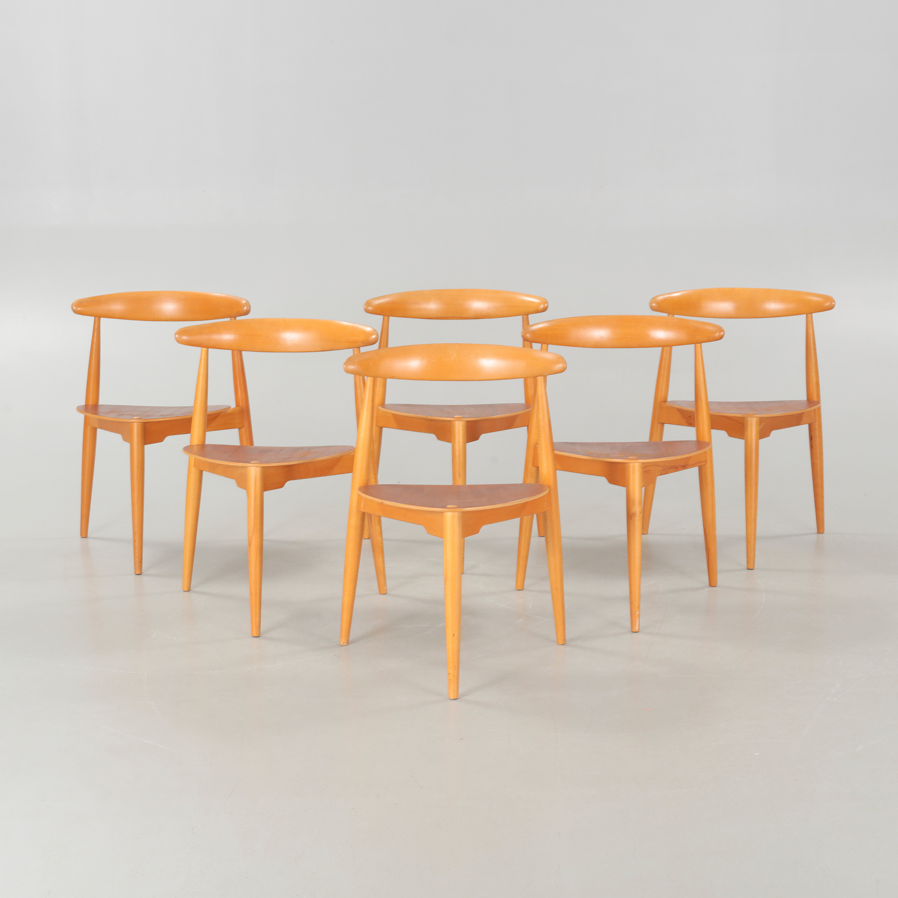 HANS J WEGNER, stolar, 6 st, "Hjertestolen", Fritz Hansen, Danmark ...