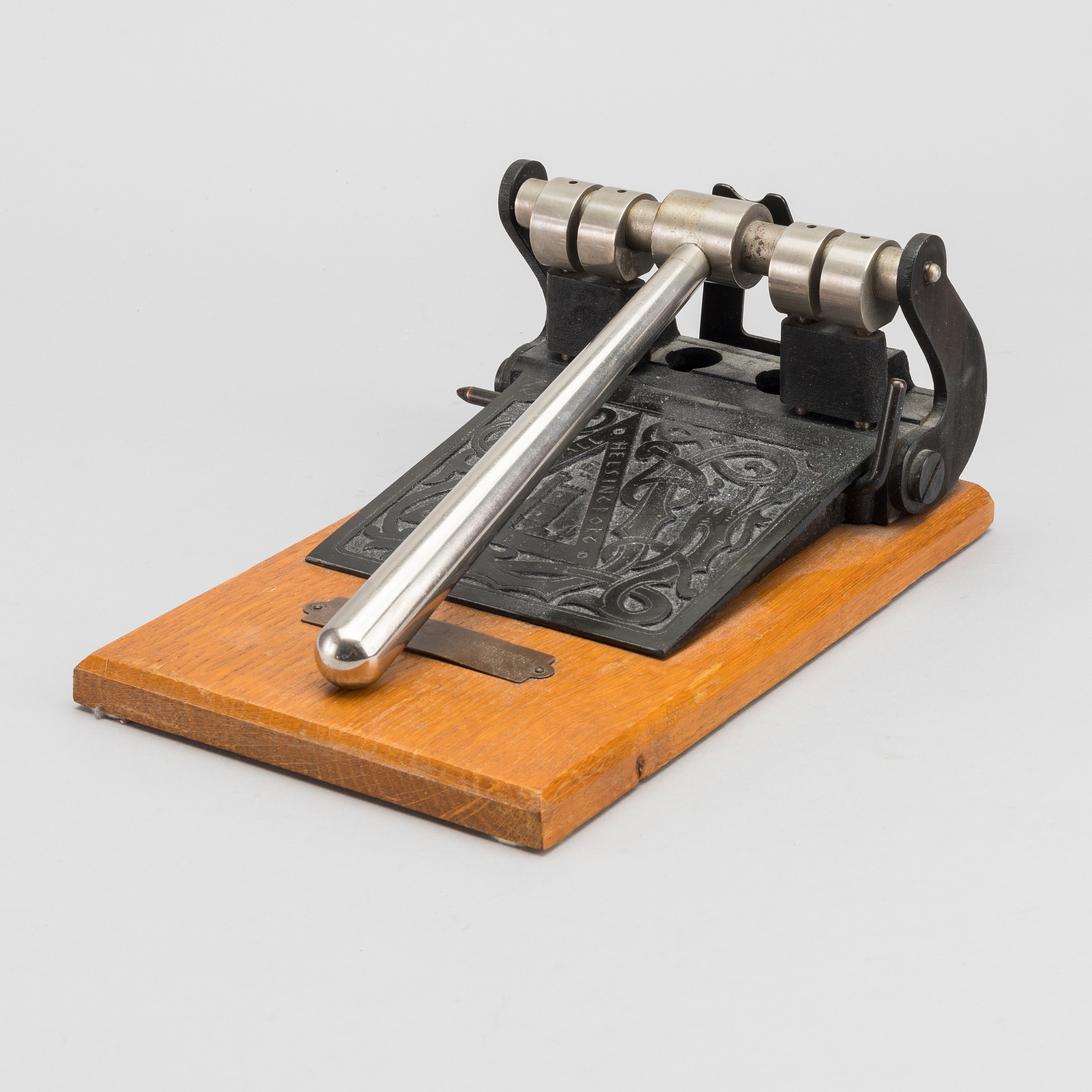 PERFORATOR early 20th century. - Bukowskis
