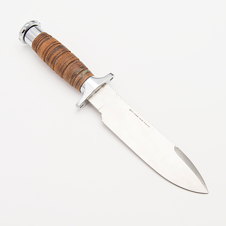 A Hunting Knife by Hackman, Finland. - Bukowskis
