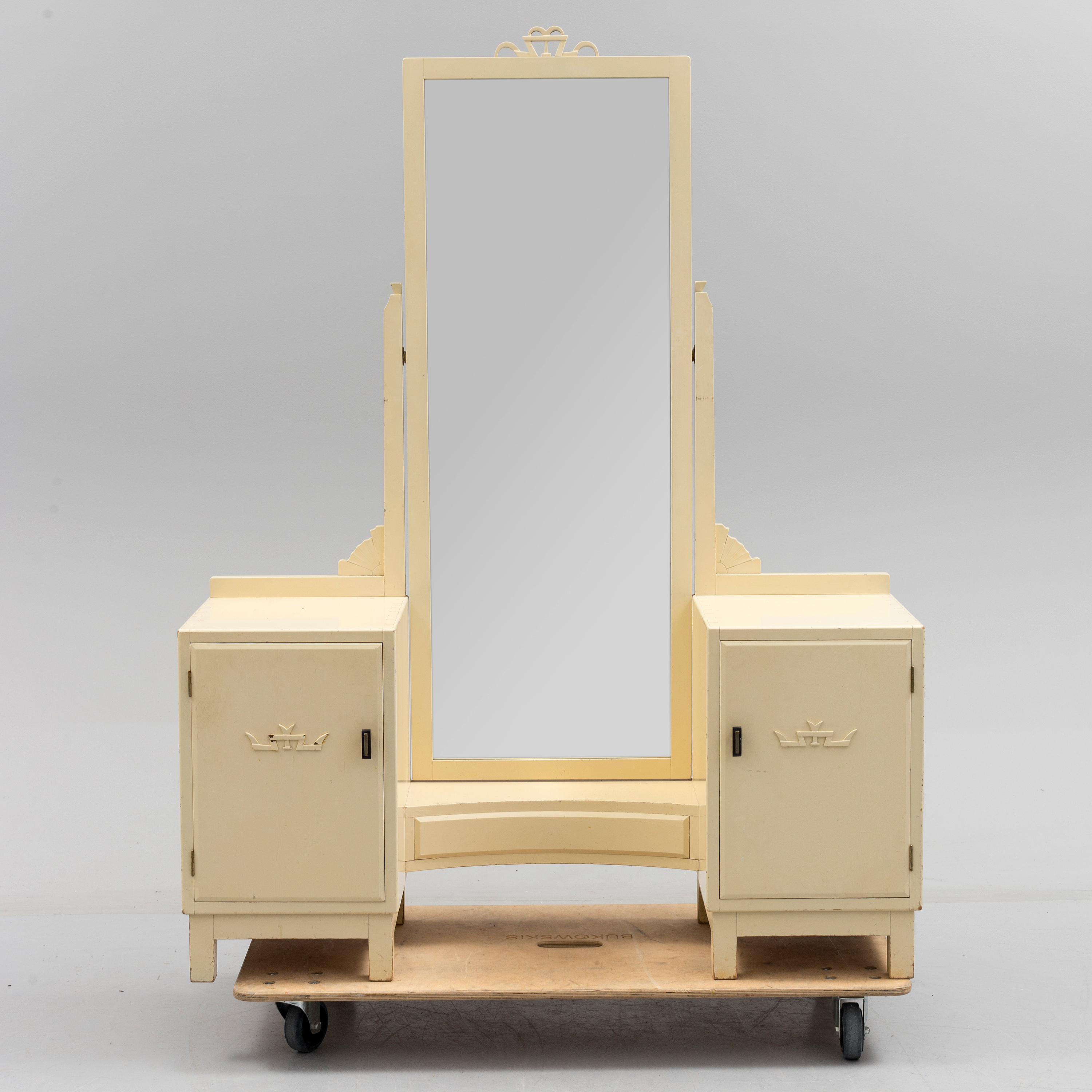 A 1920s dressing table. - Bukowskis