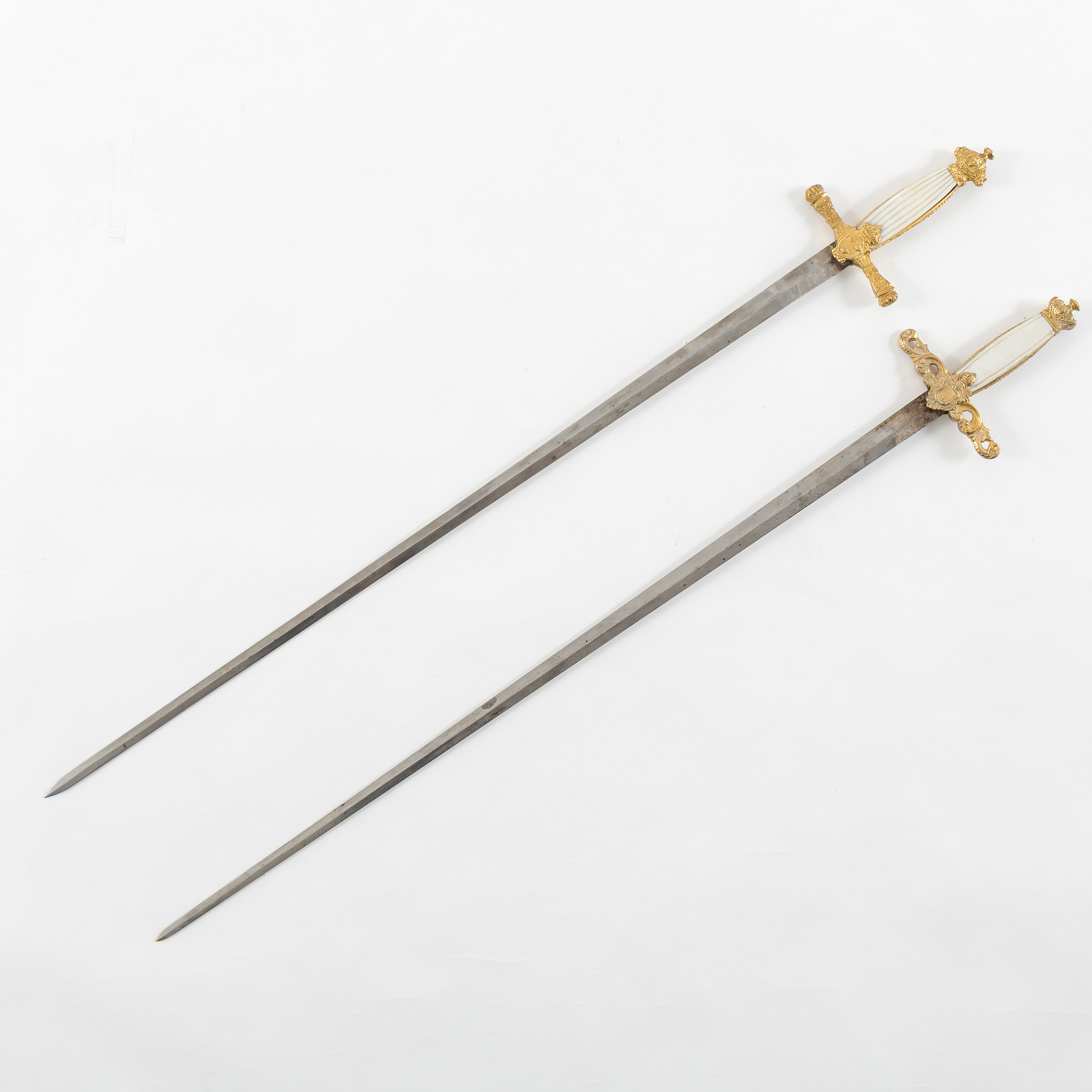 Two Swedish small swords from around year 1900. - Bukowskis