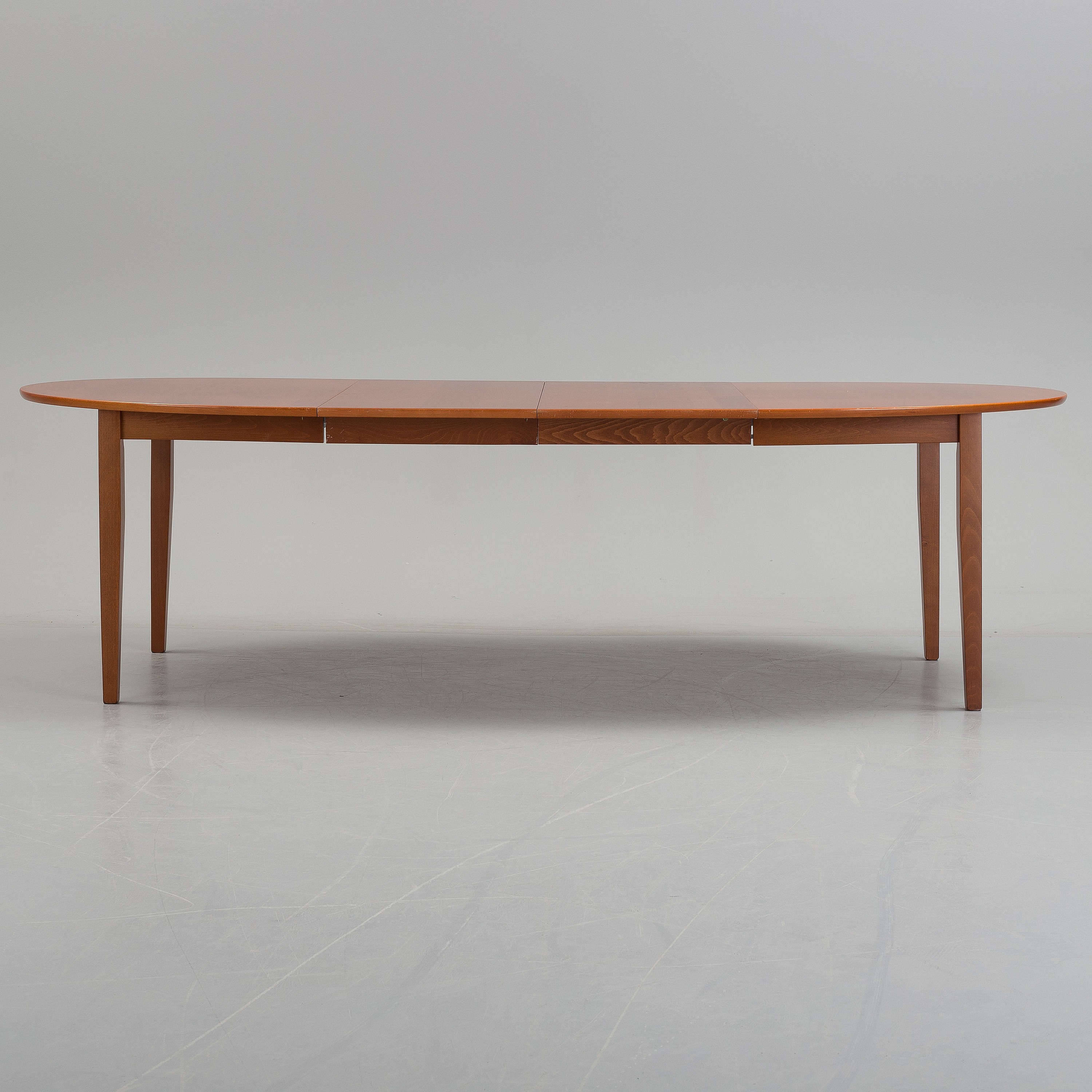 A circa year 2000 dining table. - Bukowskis