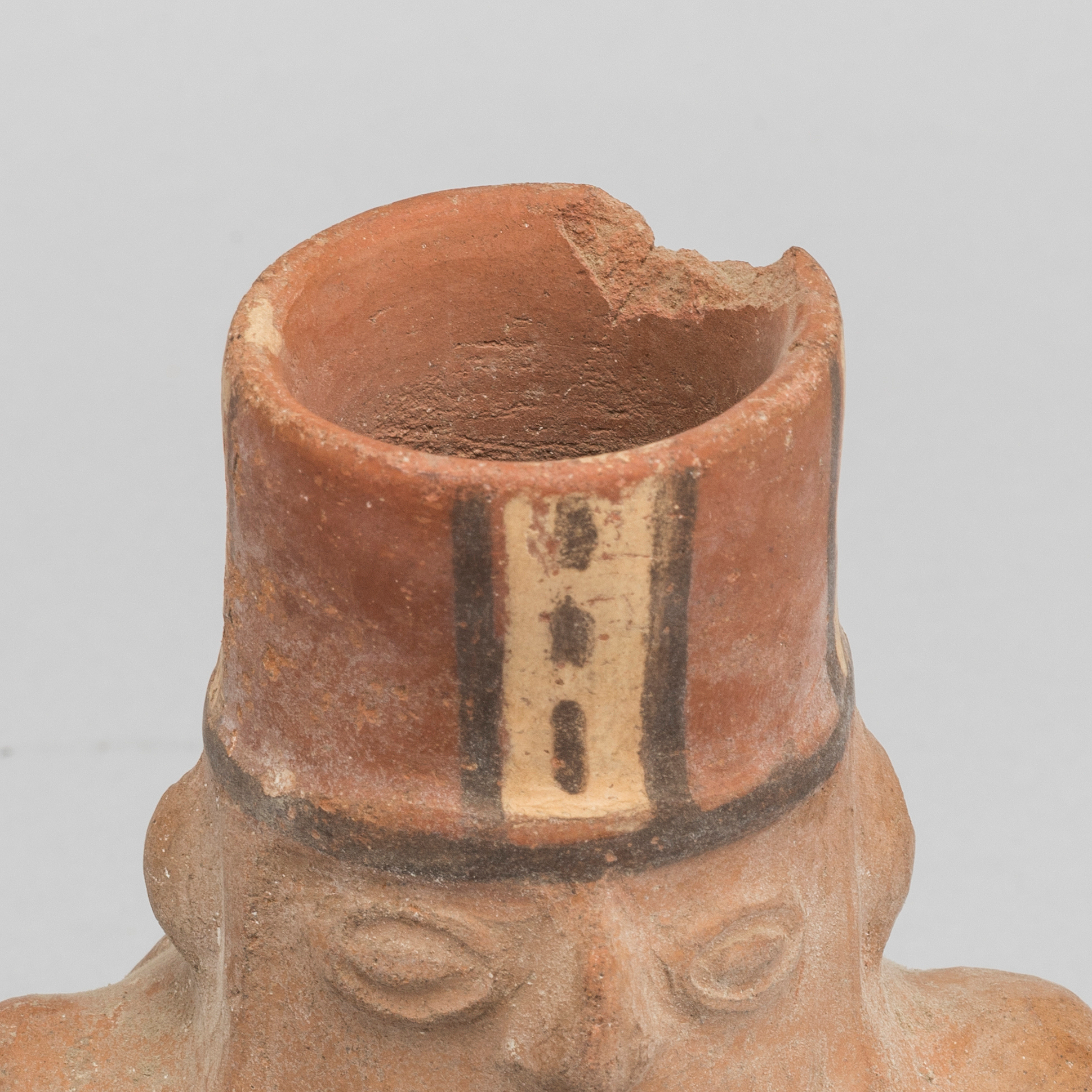A PRE-COLUMBIAN VESSEL, PERU. - Bukowskis