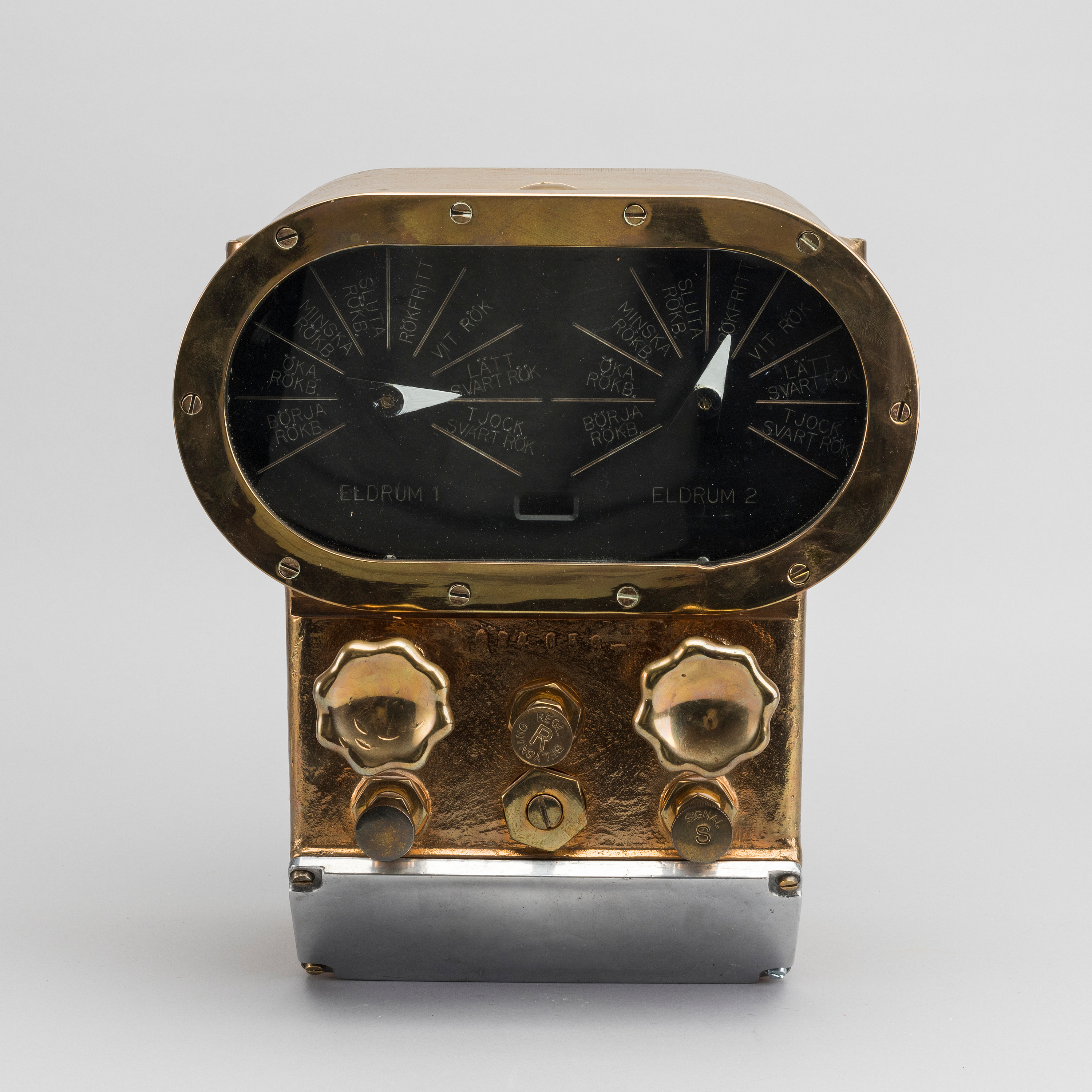 INSTRUMENT FÖR DIMRIDÅ, ASEA, från jagaren HMS Halland (J18). - Bukowskis