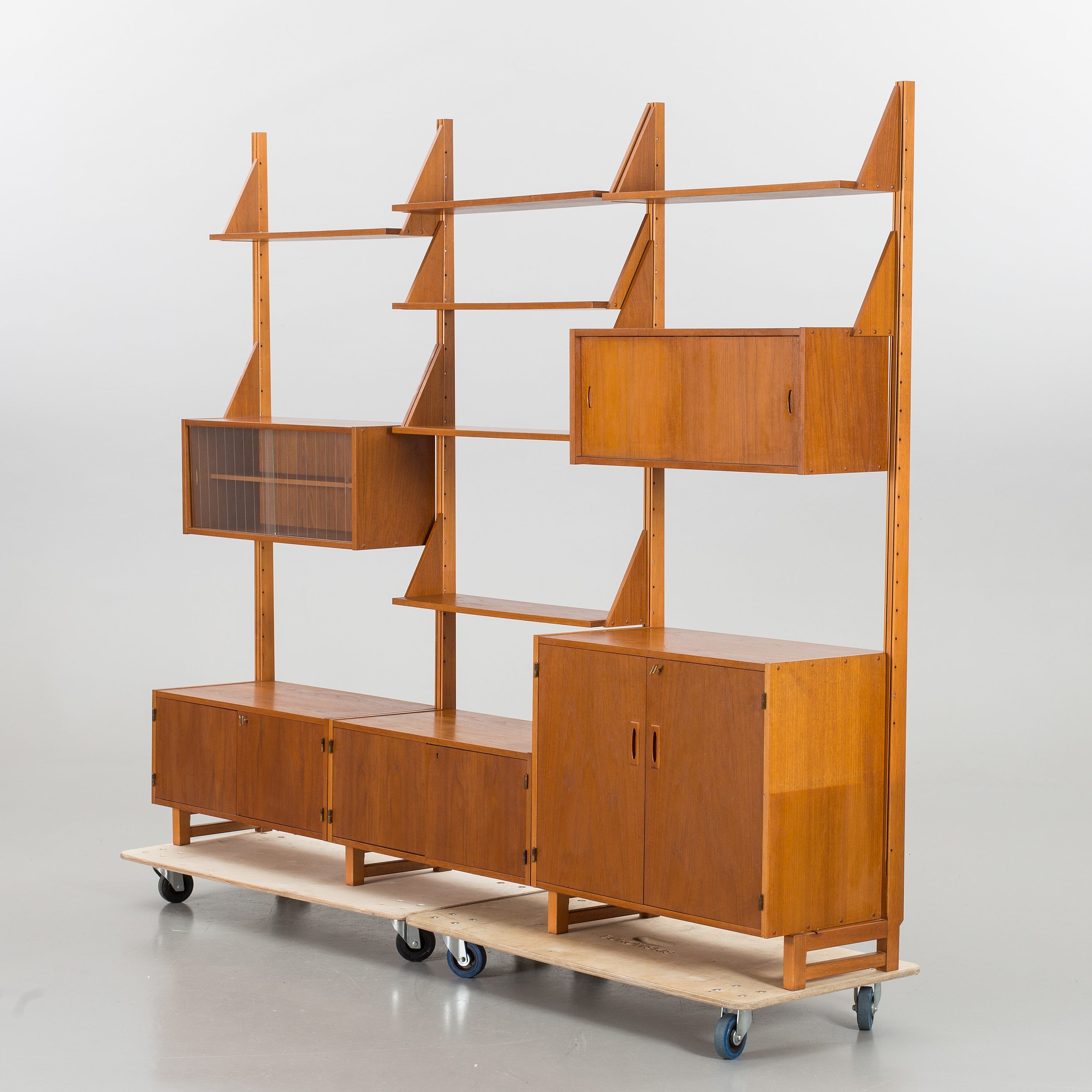 HYLLSYSTEM, 1960-tal. - Bukowskis