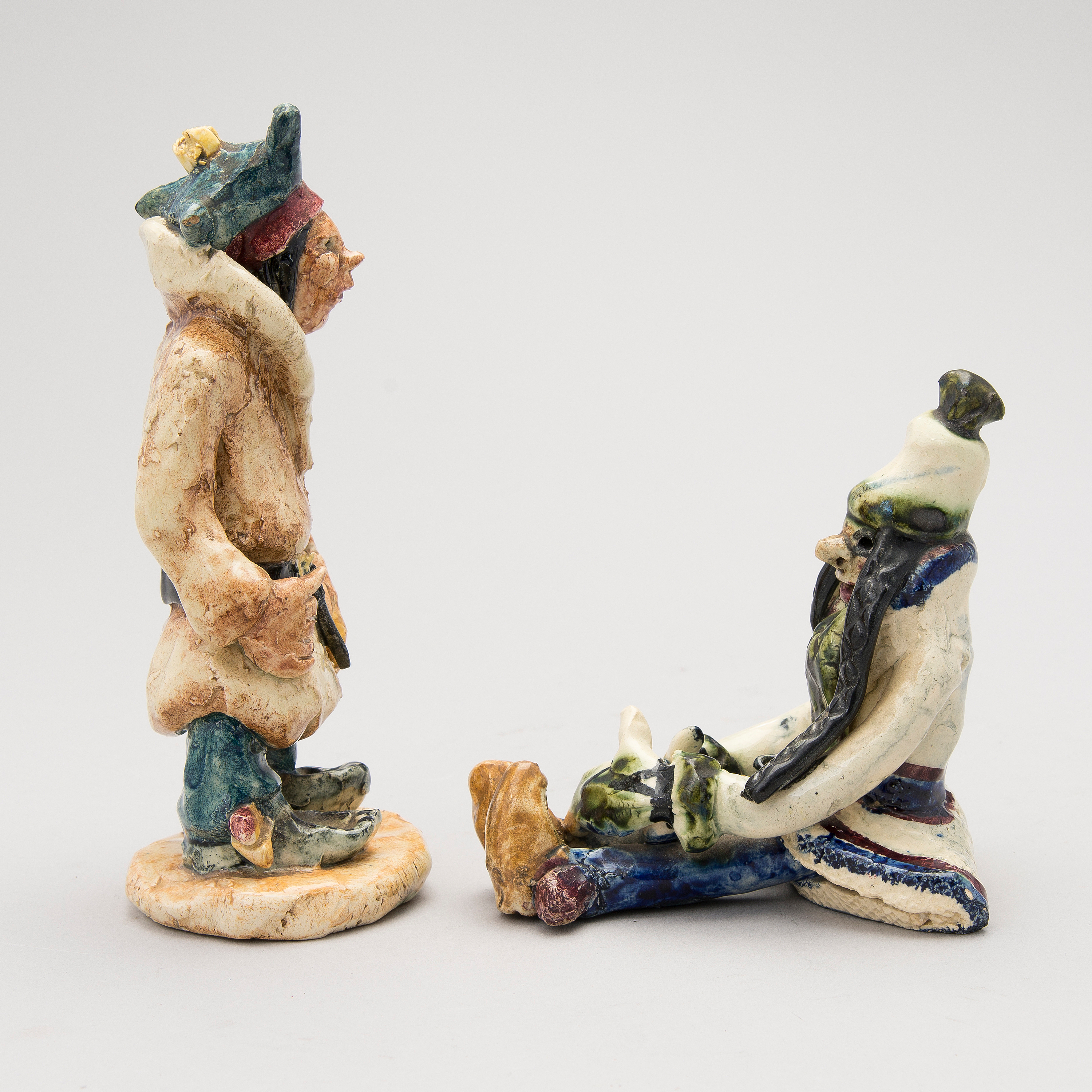 AJA UNONIUS, FIGURINER, 2 st, keramik, signerade, Arabia. - Bukowskis