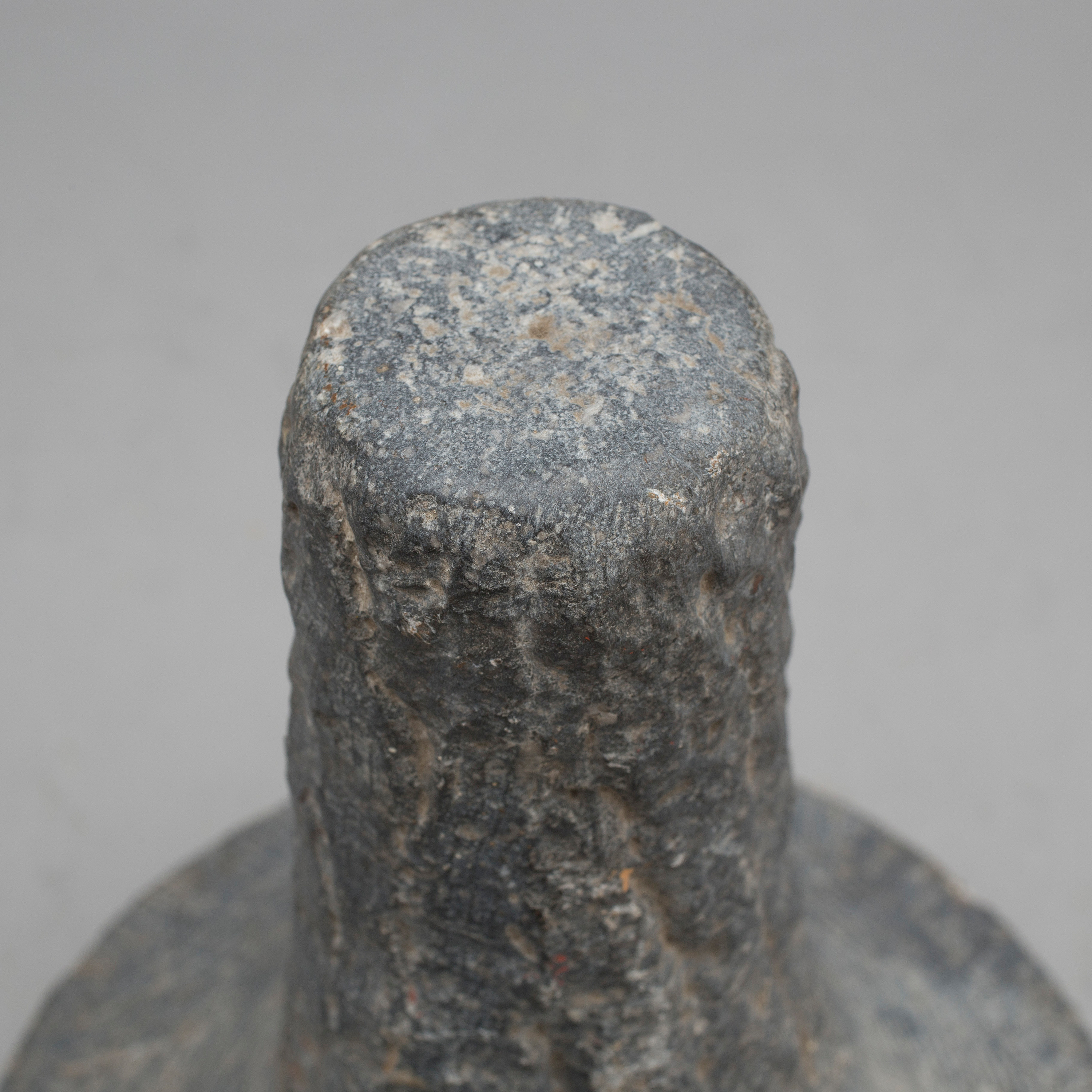 AN 18TH CENTURY STONE HAND TOOL. - Bukowskis