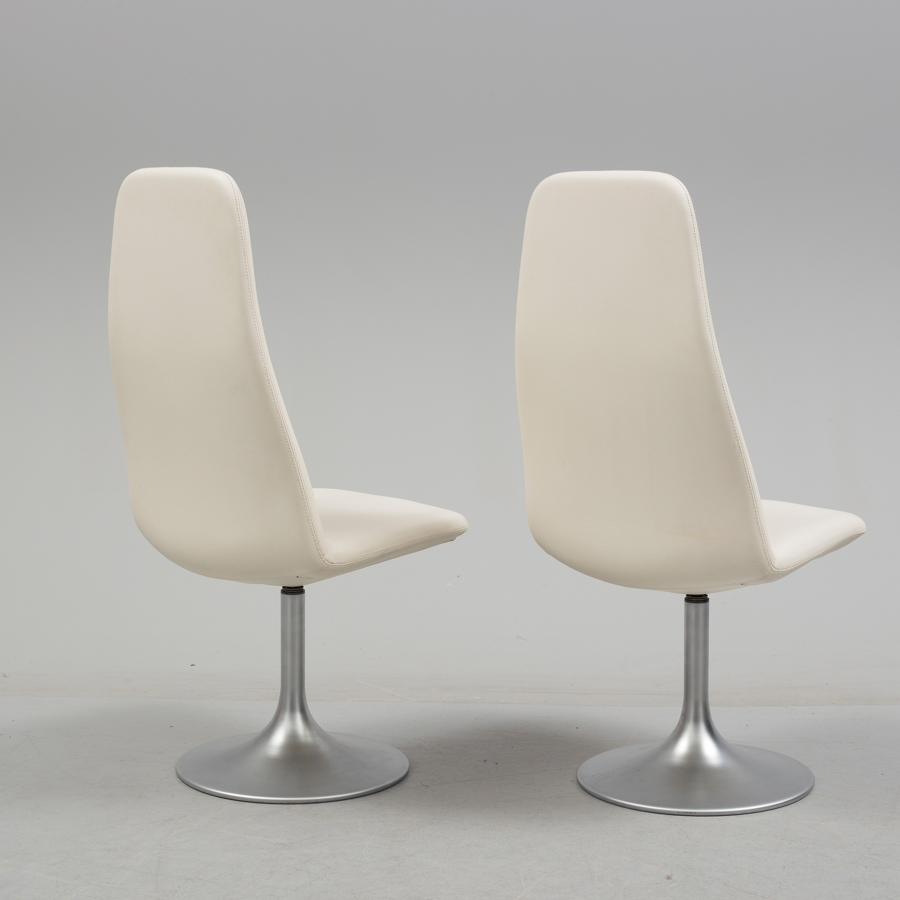 STOLAR 2 st "Viggen", Johansson Design, Markaryd, 1900-talets andra ...