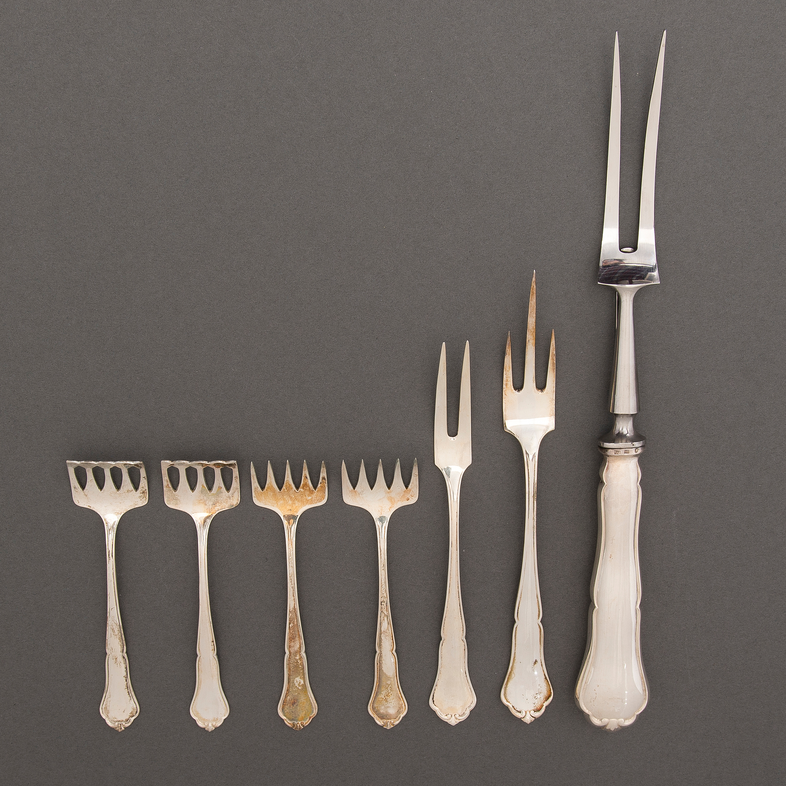 A 173-piece set of 'Chippendale' silver cutlery, Hopeakeskus ...