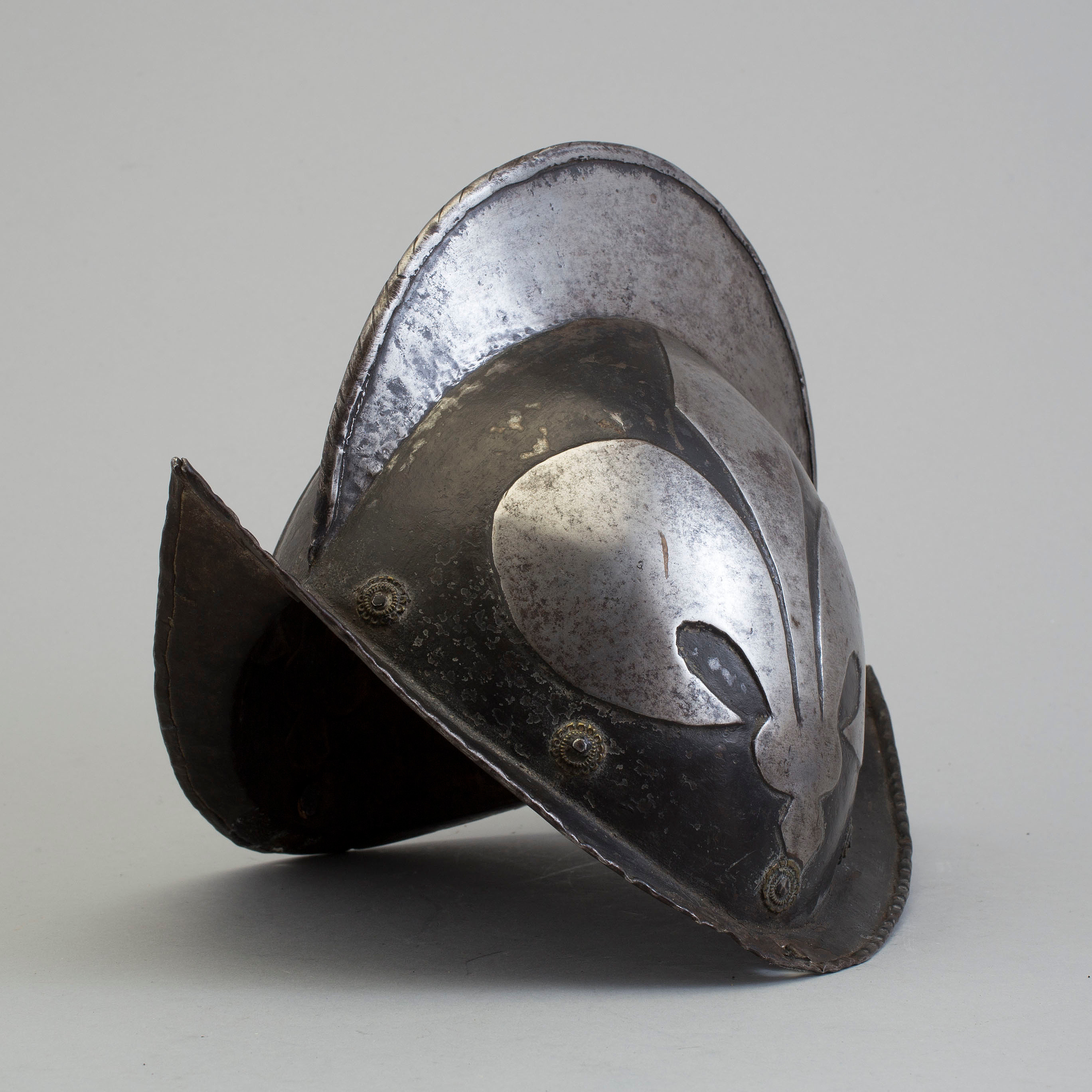 An early 17th century morion helmet. - Bukowskis