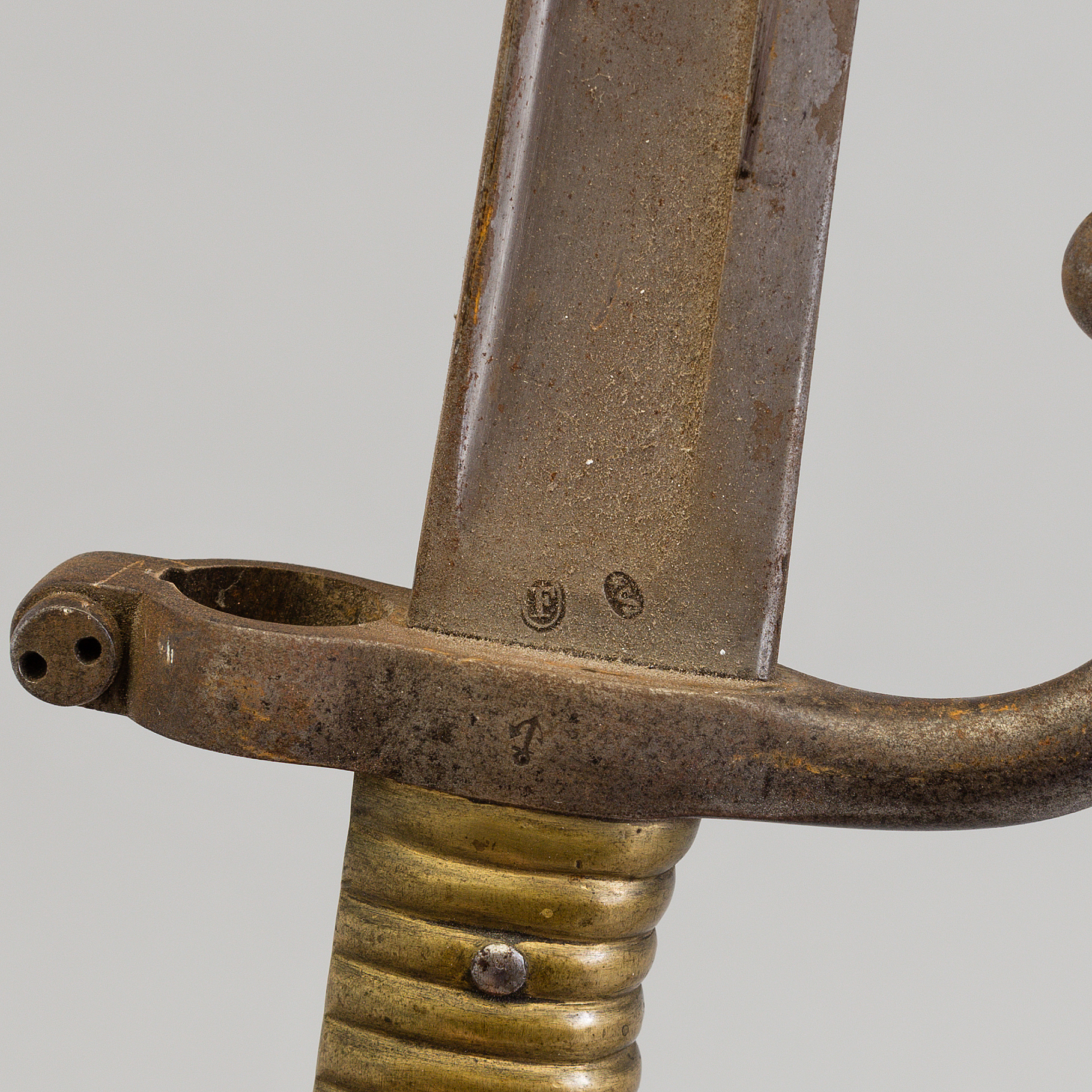 Two second half of the 19th century bayonets, one from France. - Bukowskis