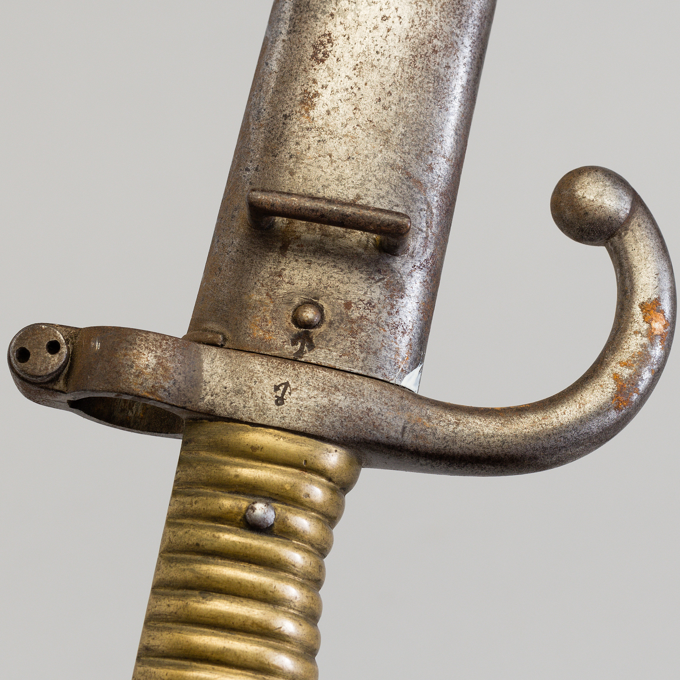 Two second half of the 19th century bayonets, one from France. - Bukowskis