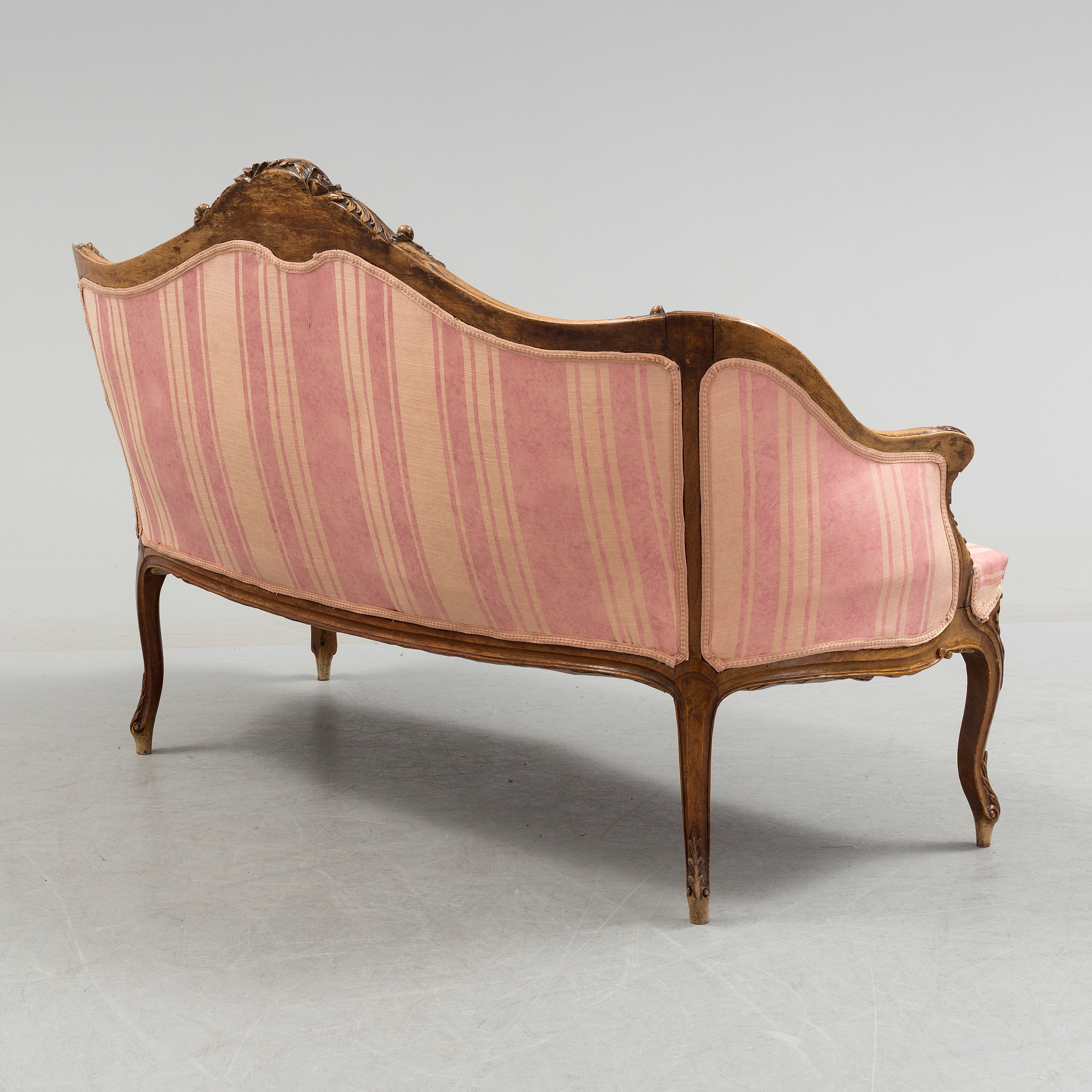 A Rococo style sofa, first half of the 20th century. - Bukowskis