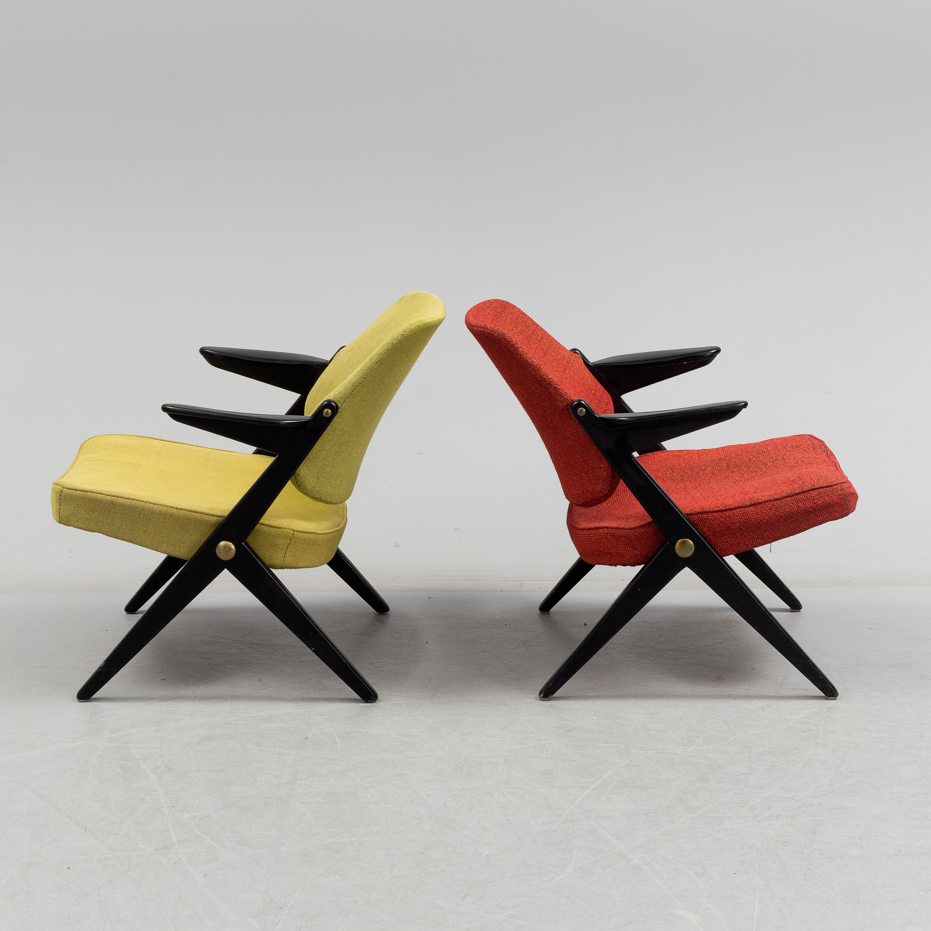 A pair of easy chairs by Bengt Ruda, 1950s. - Bukowskis