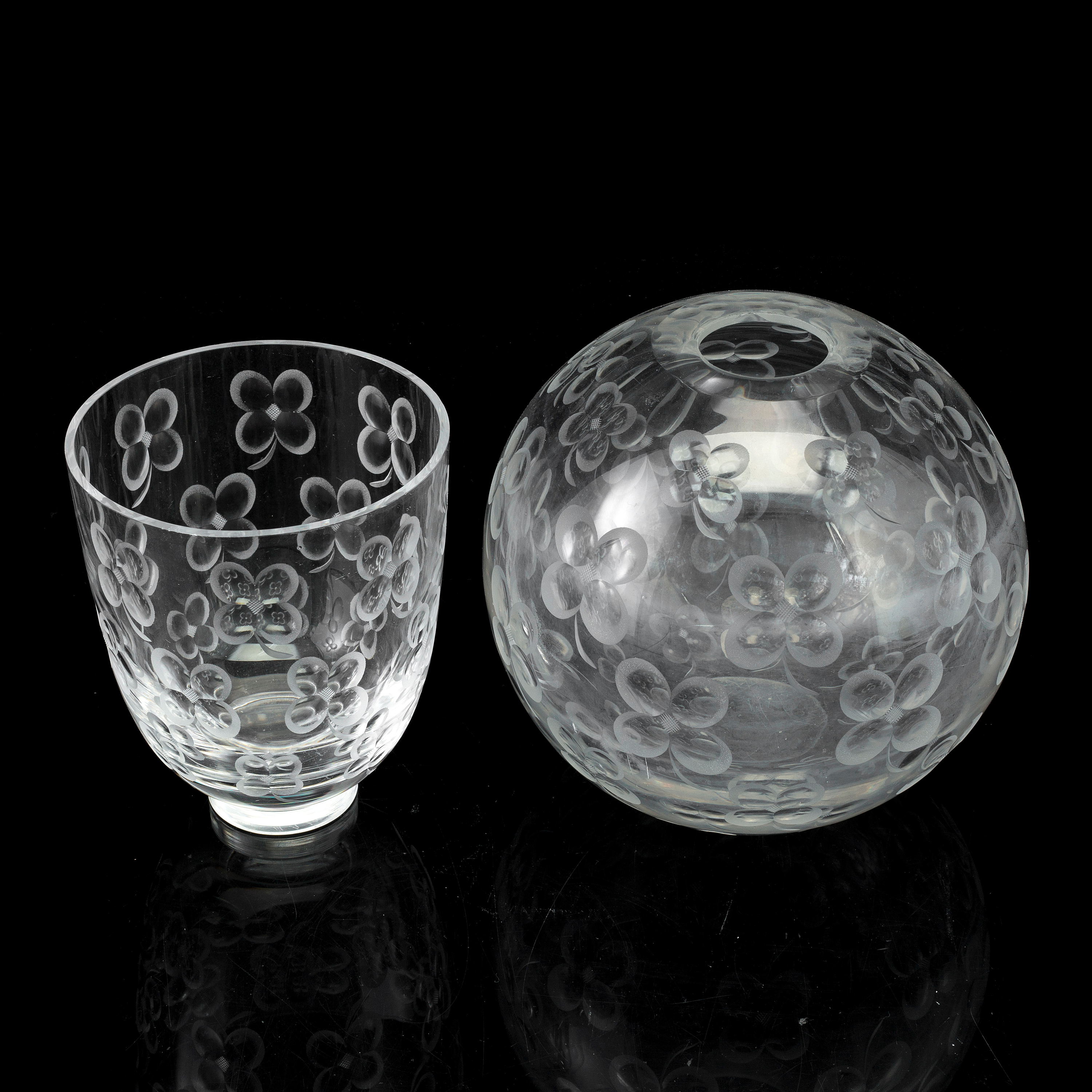 Two glass vases from Orrefors, late 20th century. - Bukowskis