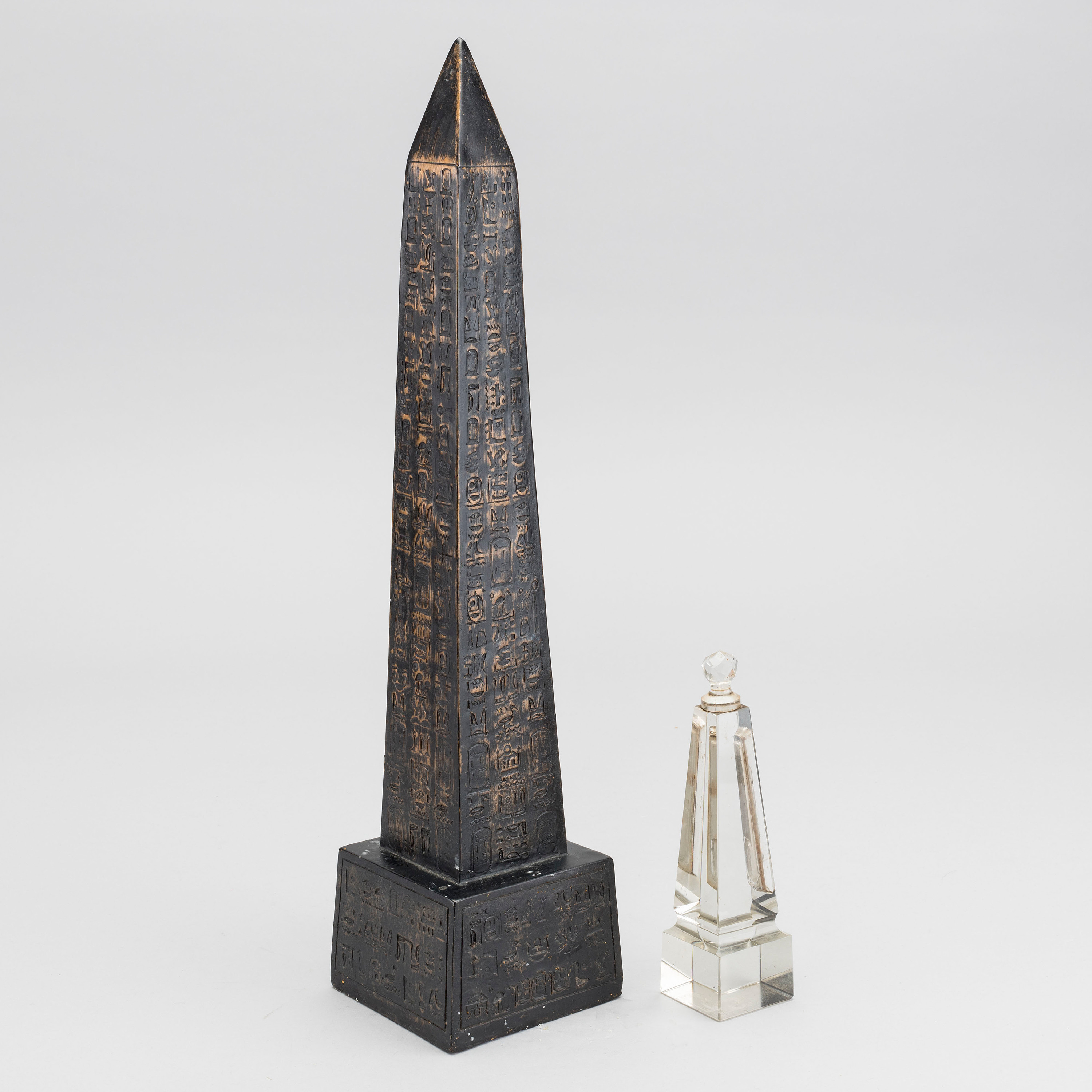 TWO OBELISKS. - Bukowskis