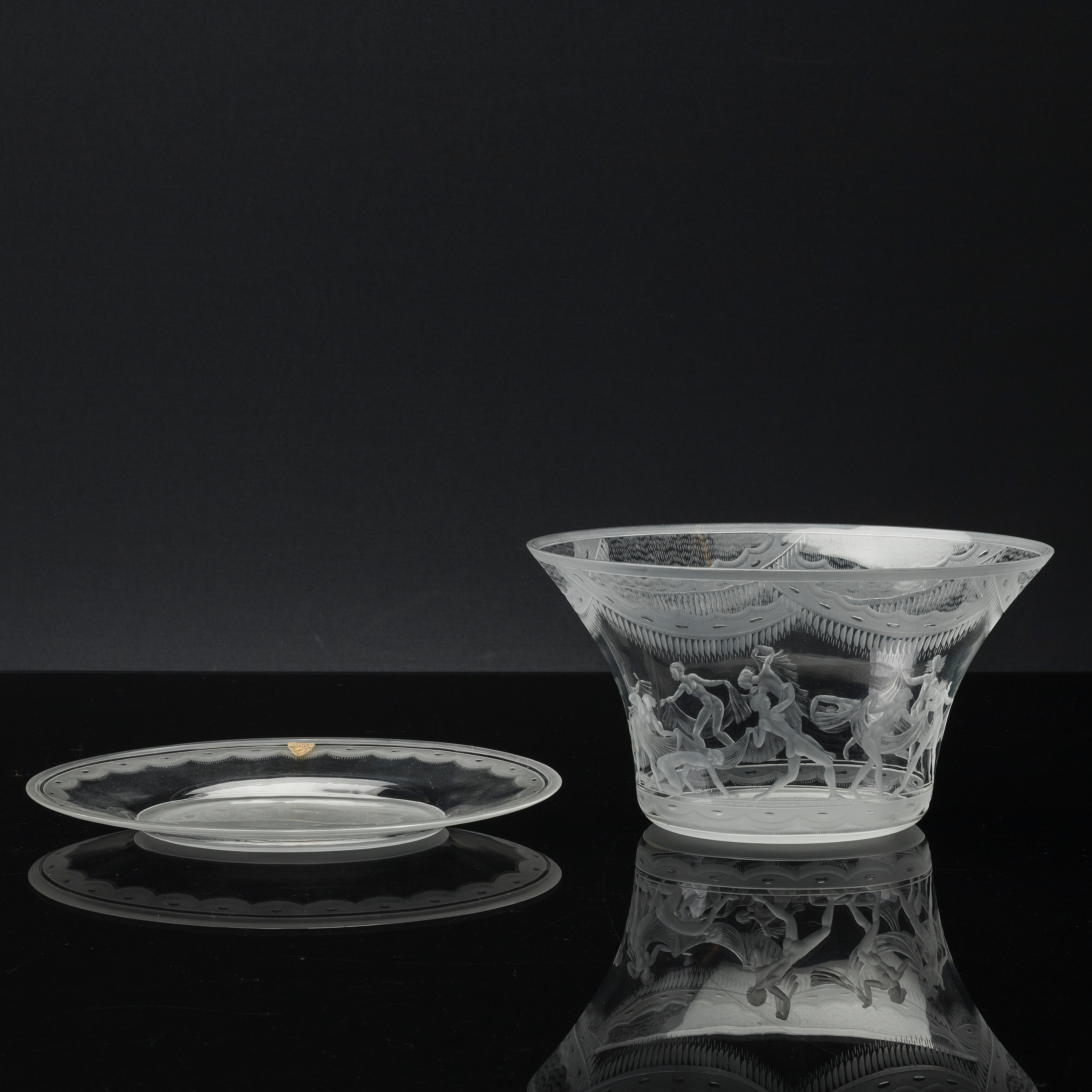 SIMON GATE, skål med underfat Orrefors signerad och daterad 1928 ...