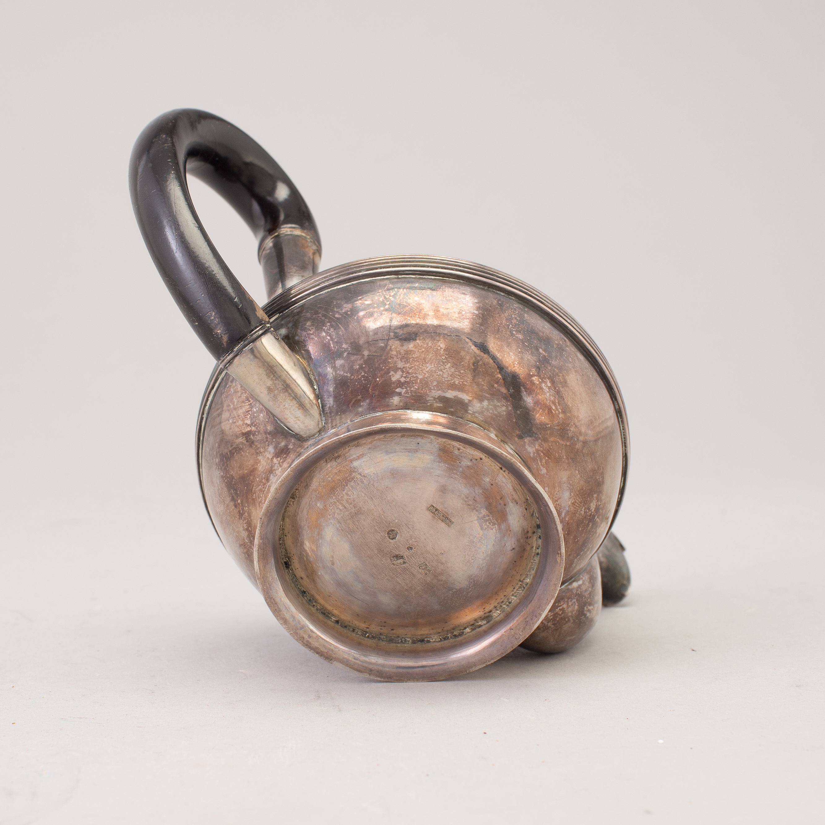 TEKANNA, silver, Elias Modig, S:t Petersburg, 1823, Ryssland. - Bukowskis