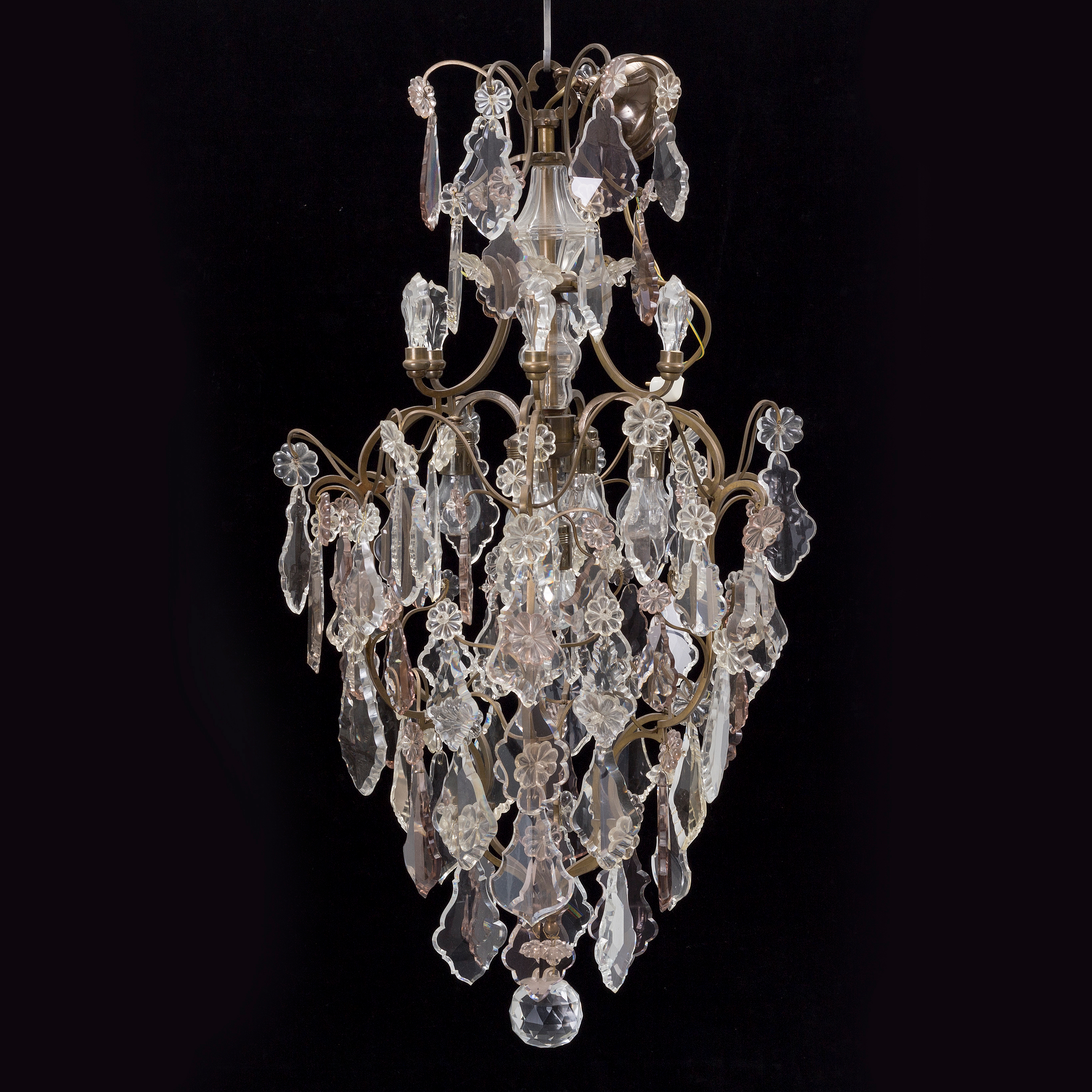 A mid of the 20th century rococo style chandelier. - Bukowskis