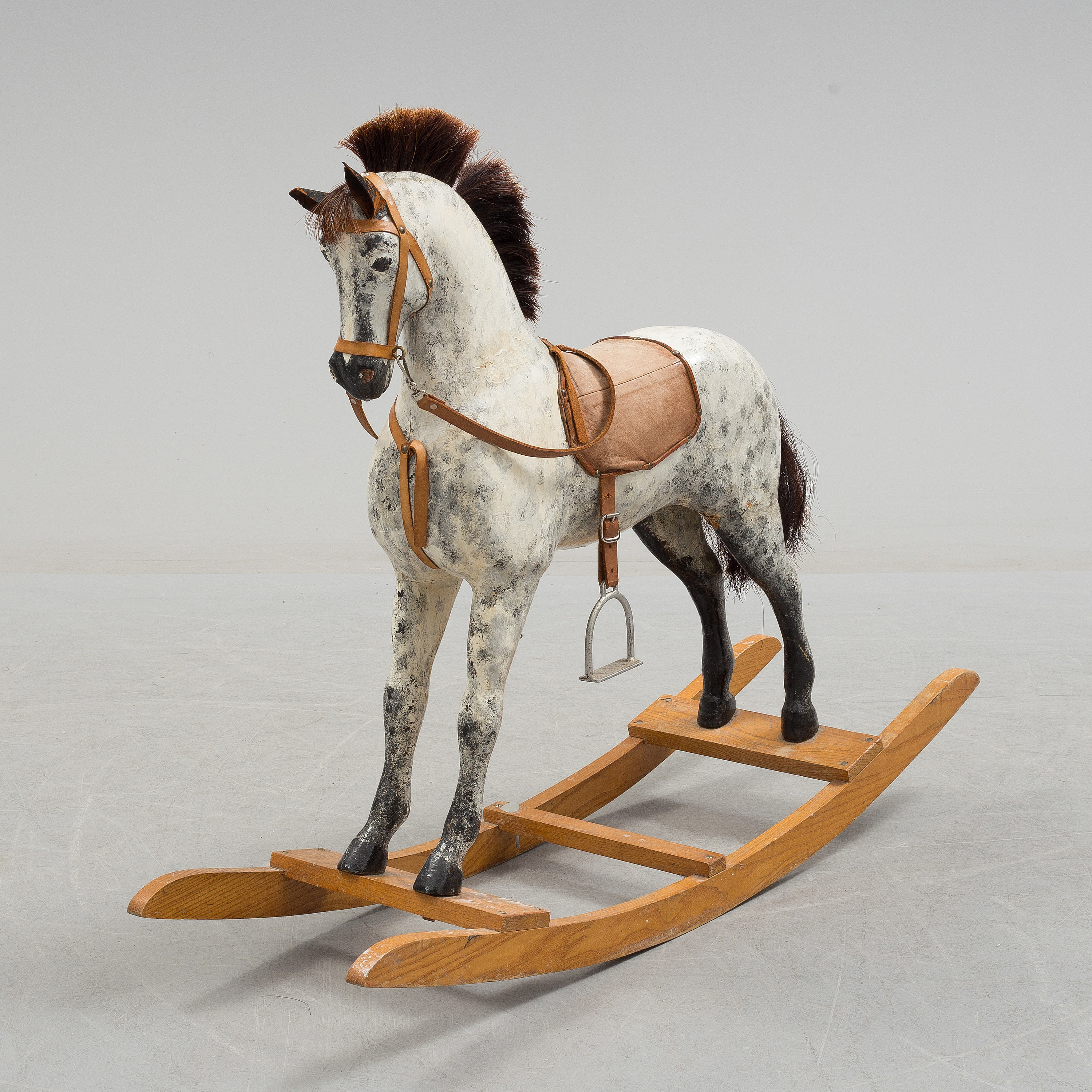 A circa 1900 rocking horse. - Bukowskis