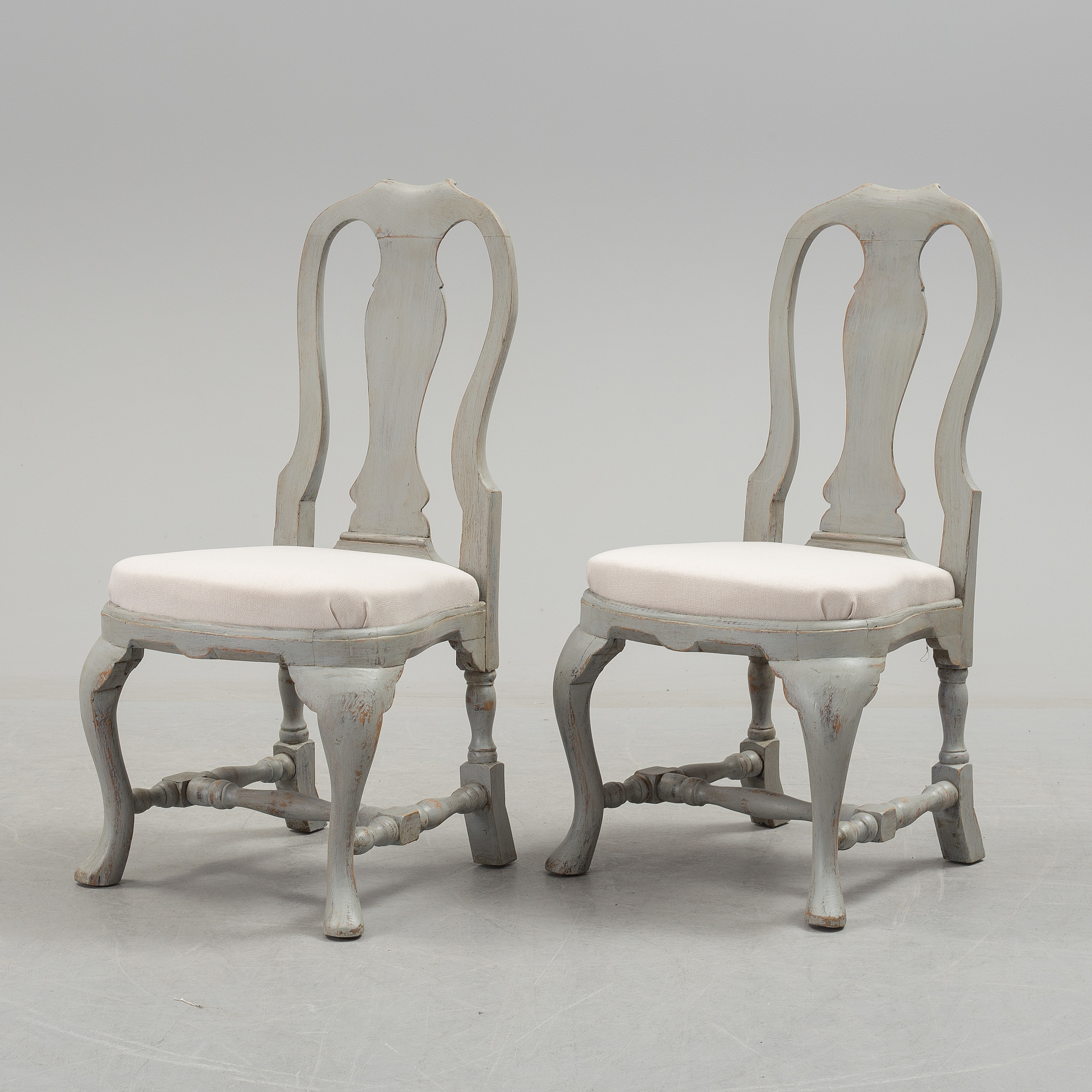 A set of twelve rococo style chairs, late 19th century. - Bukowskis