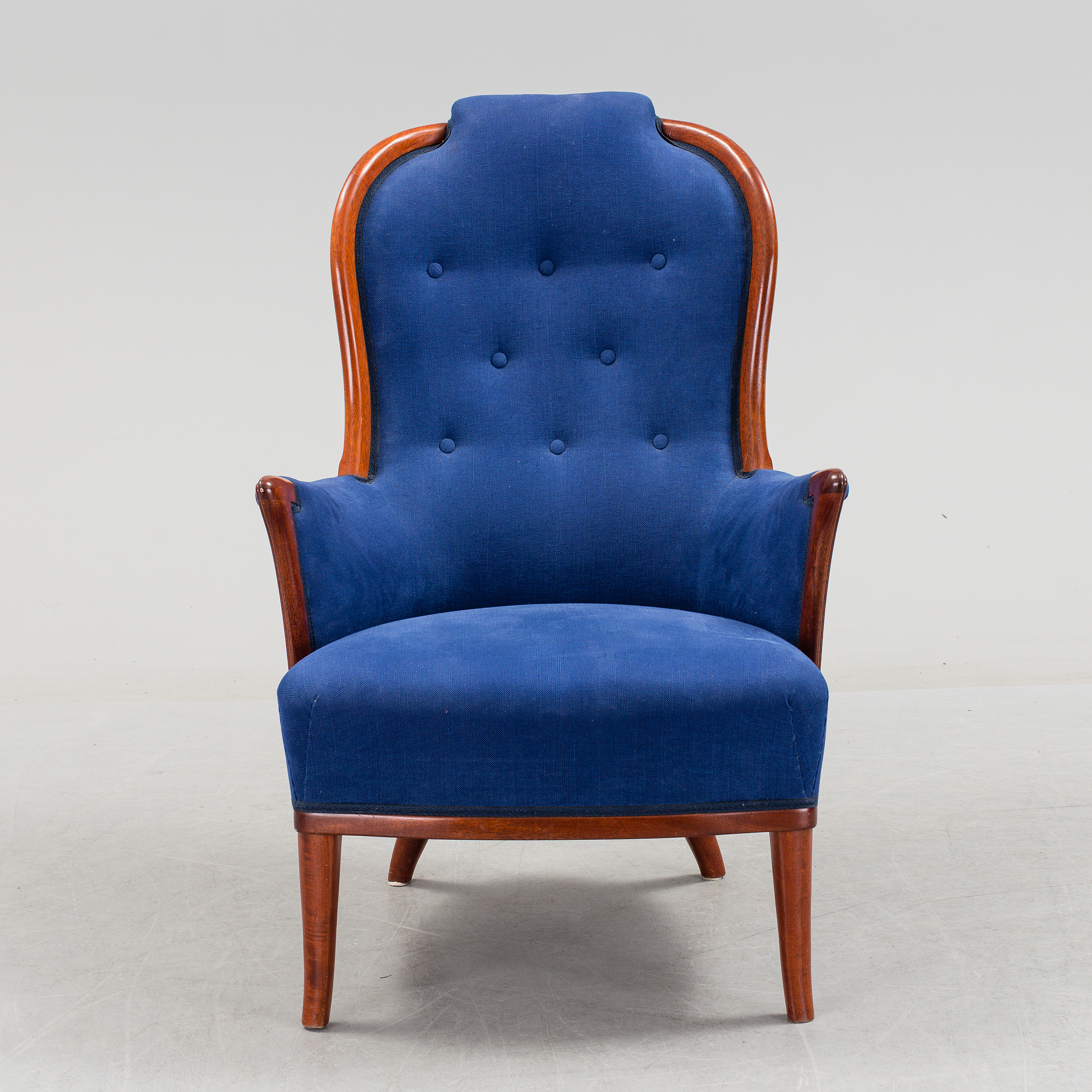 CARL MALMSTEN, FÅTÖLJ, "Vår Fru", OH Sjögren, Tranås, 1983. - Bukowskis