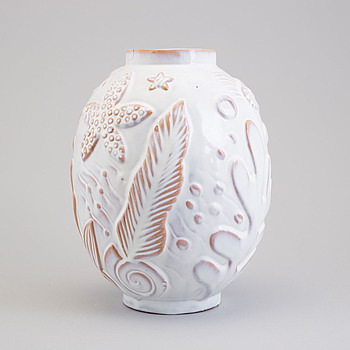 A Anna-Lisa Thomson earthenware vase from Upsala Ekeby, mid 20th century. - Bukowskis