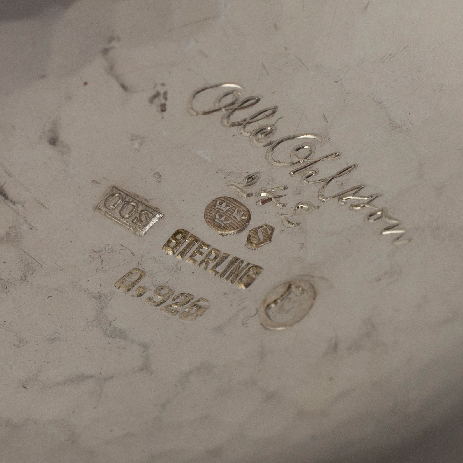 A pair of sterling silver tumblers by Olle Ohlsson, Stockholm. - Bukowskis