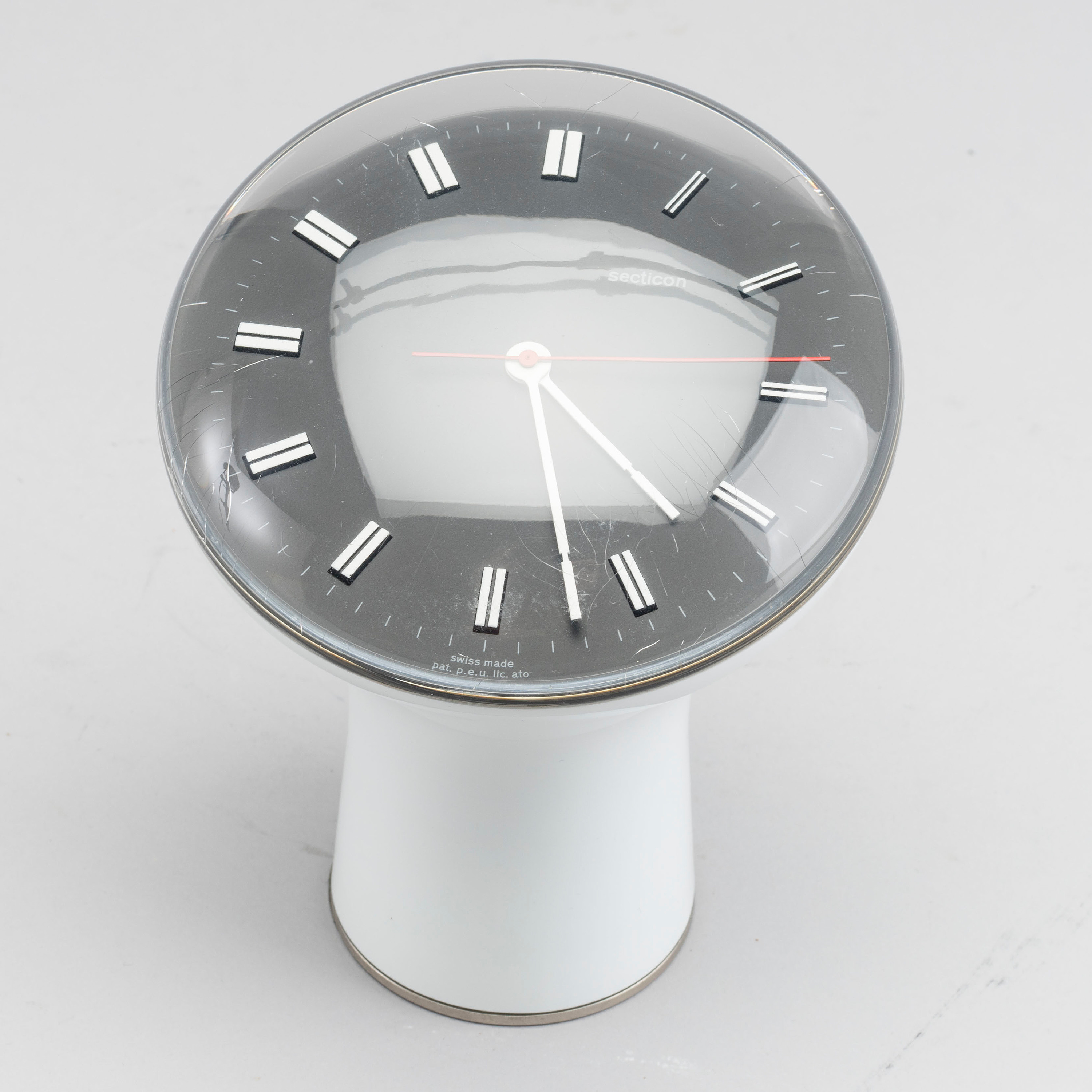 A table clock "Section", design by Angelo Mangiarotti, 1960s, - Bukowskis