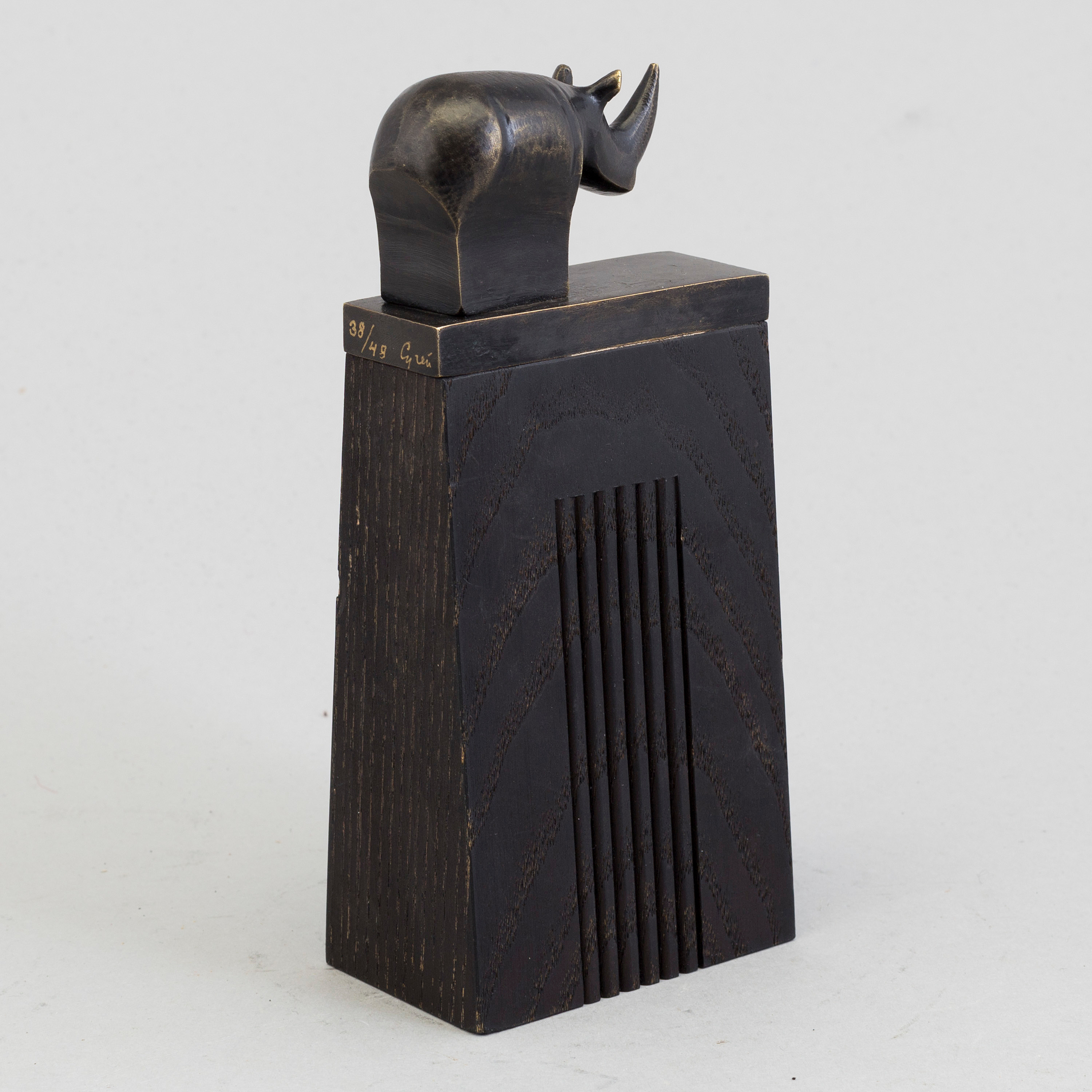 GUNNAR CYRÉN, a bronze sculpture signed at numbered 38/48 cm. - Bukowskis