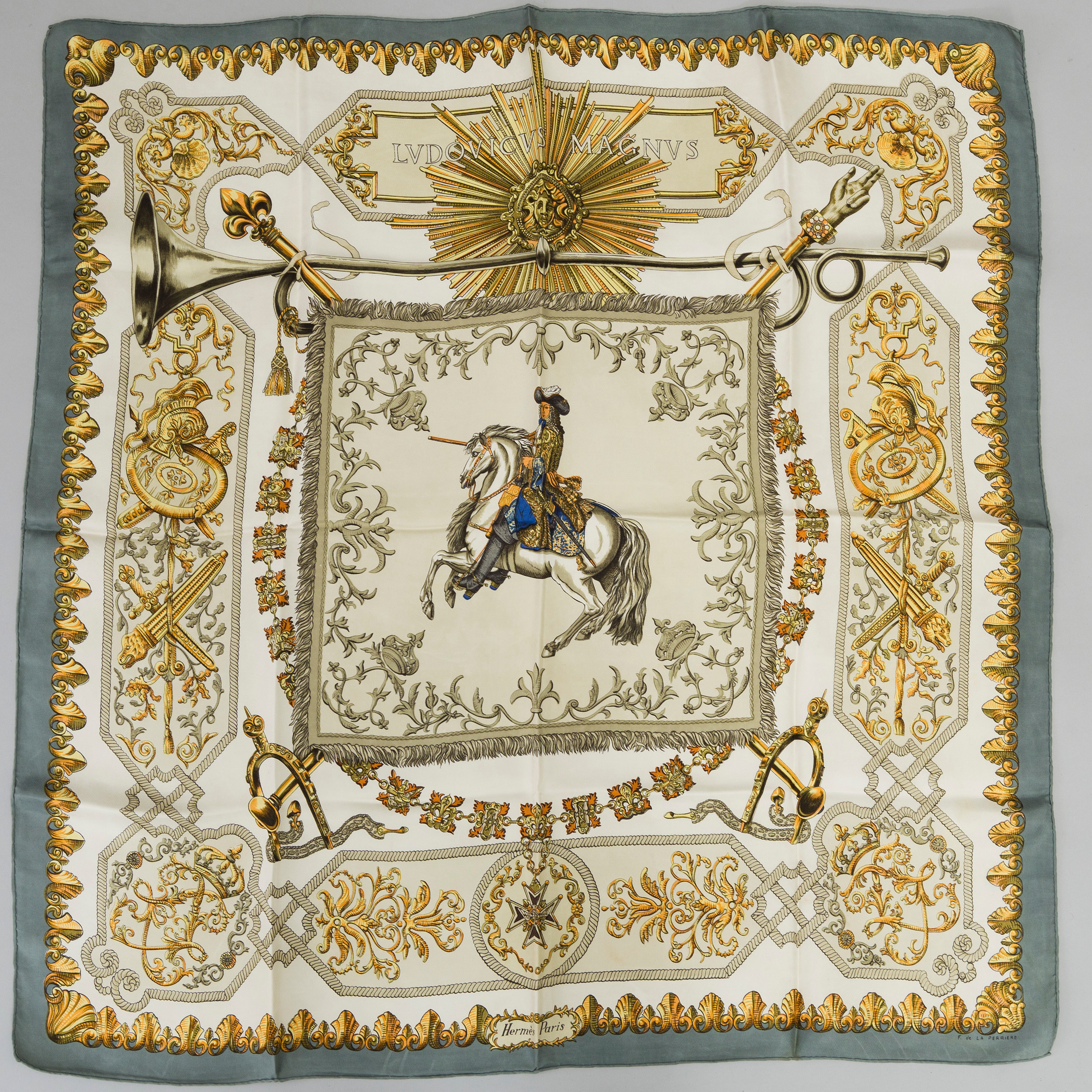SCARF, "Hermès, "Ludovicus Magnus Louis XIV", issued 1963. - Bukowskis