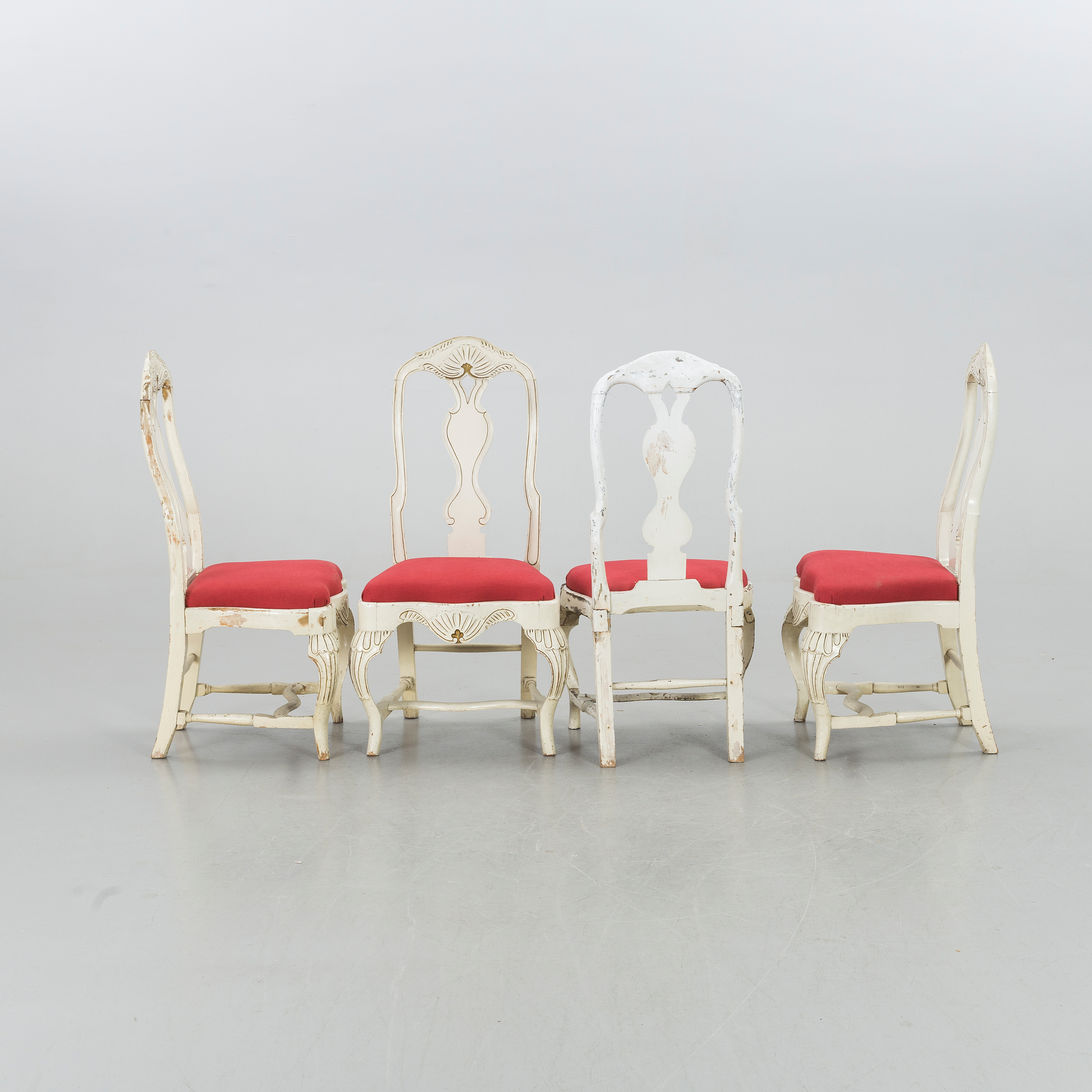 4 CHAIRS AND A STOOL. ROCOCO/ROCOCO STYLE. - Bukowskis