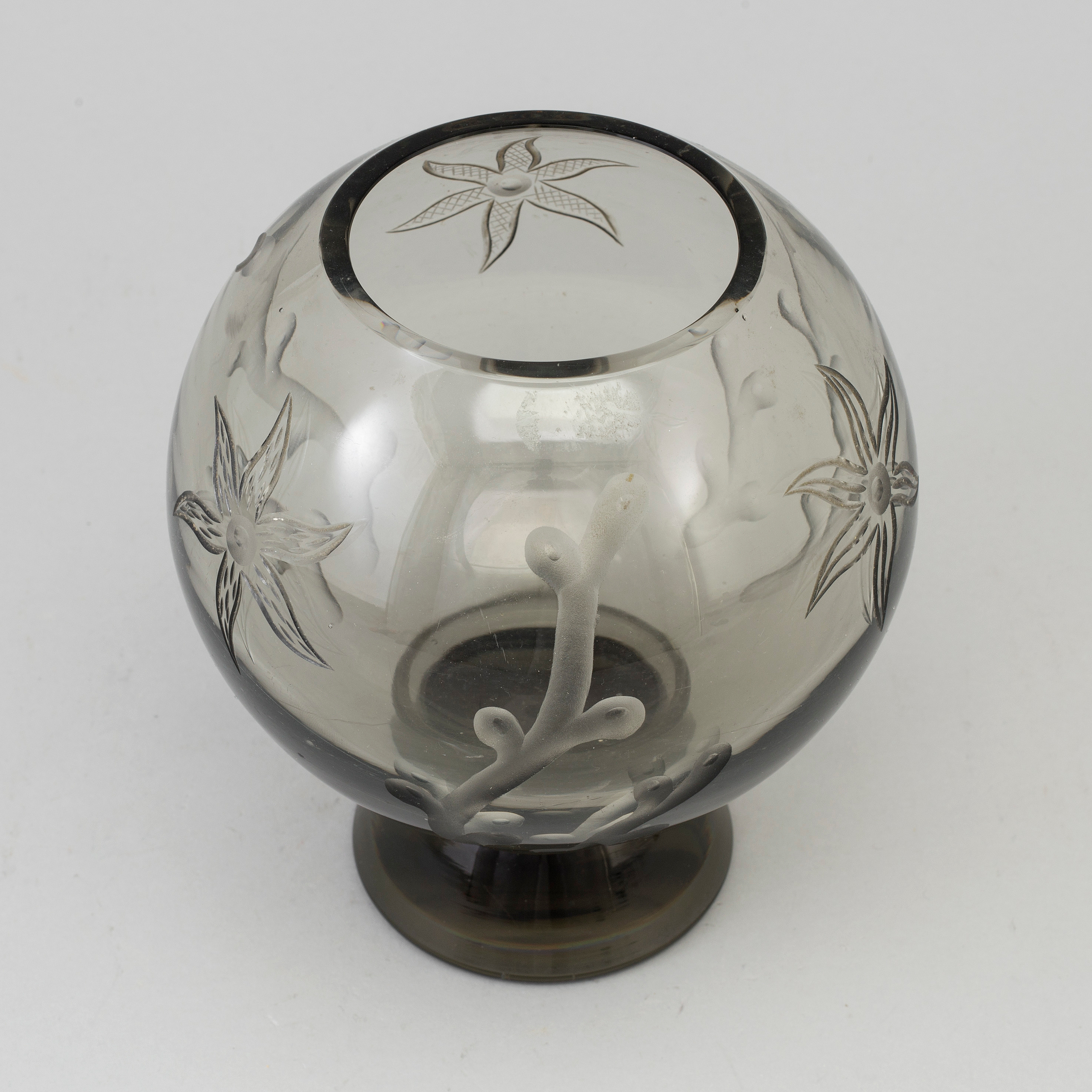 SIMON GATE, a glass vase from Orrefors, 1920's/30's. - Bukowskis