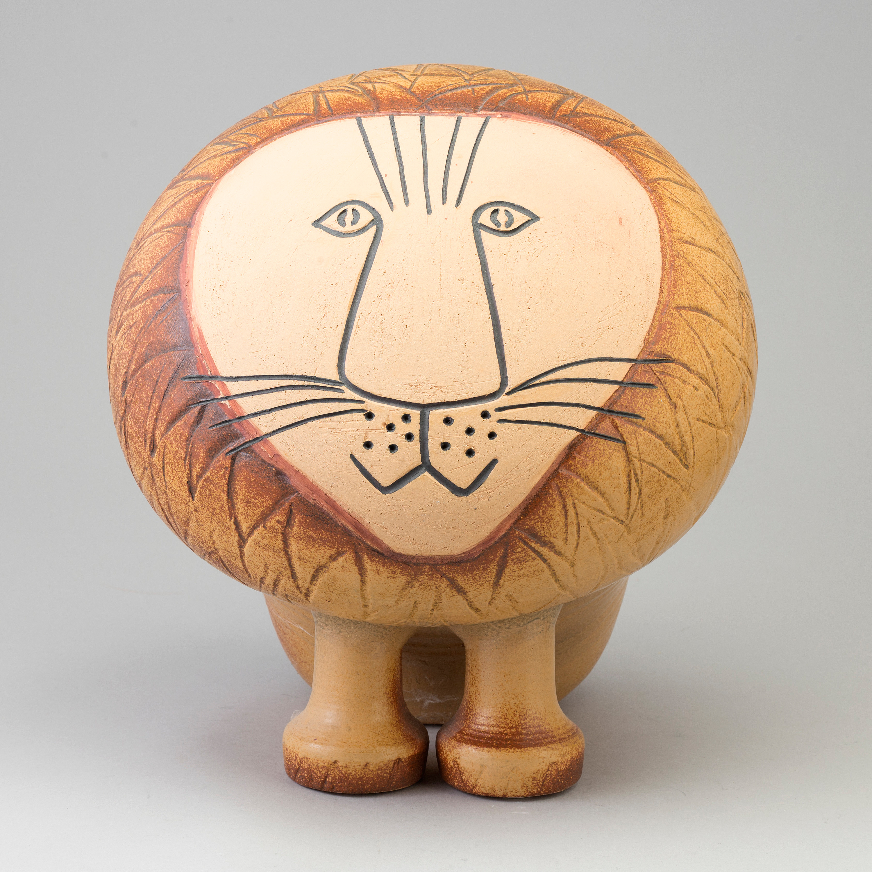 A stoneware 'Lejon Maxi' sculpture by Lisa Larson, Gustavsberg. - Bukowskis