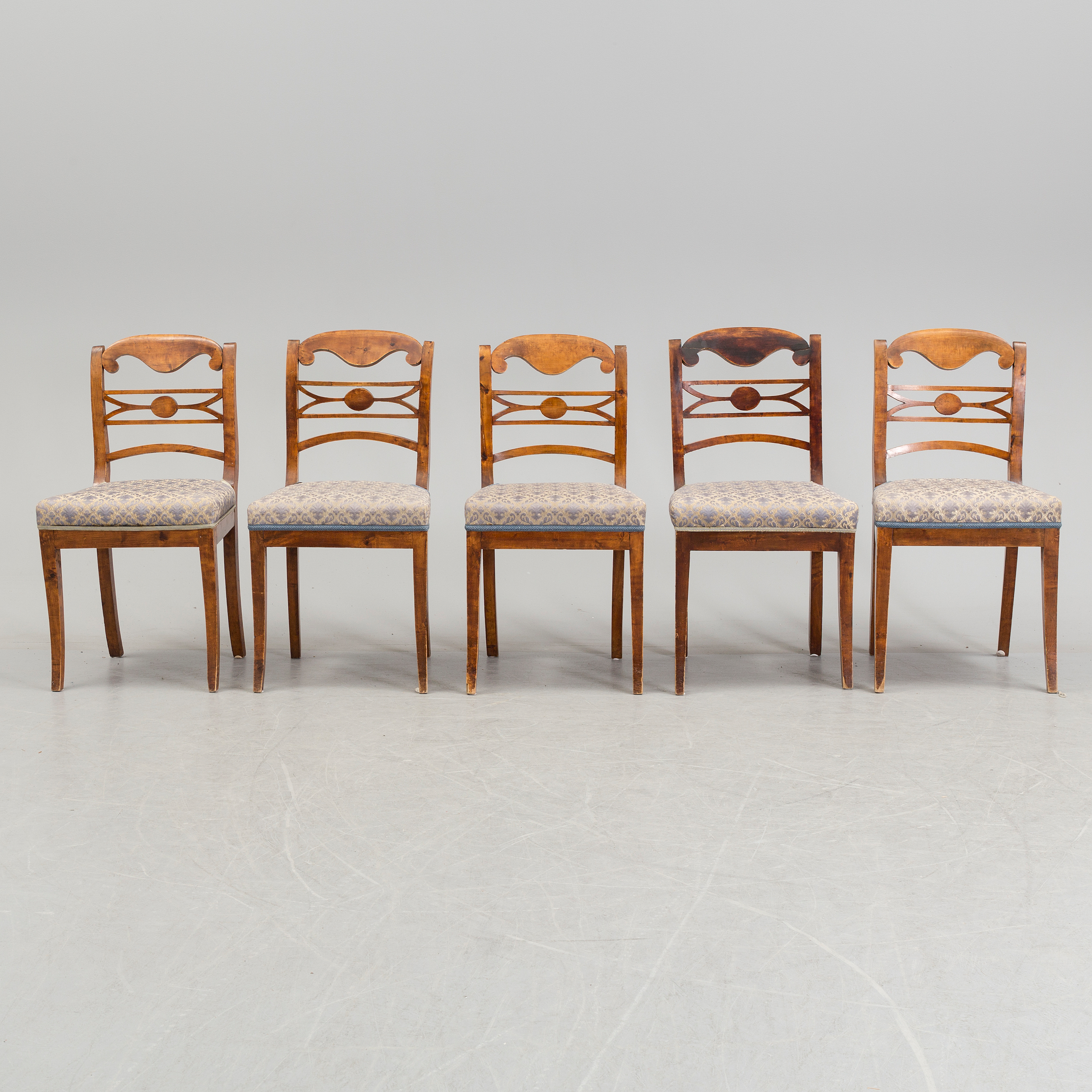 A set of five mid 19th century chairs. - Bukowskis